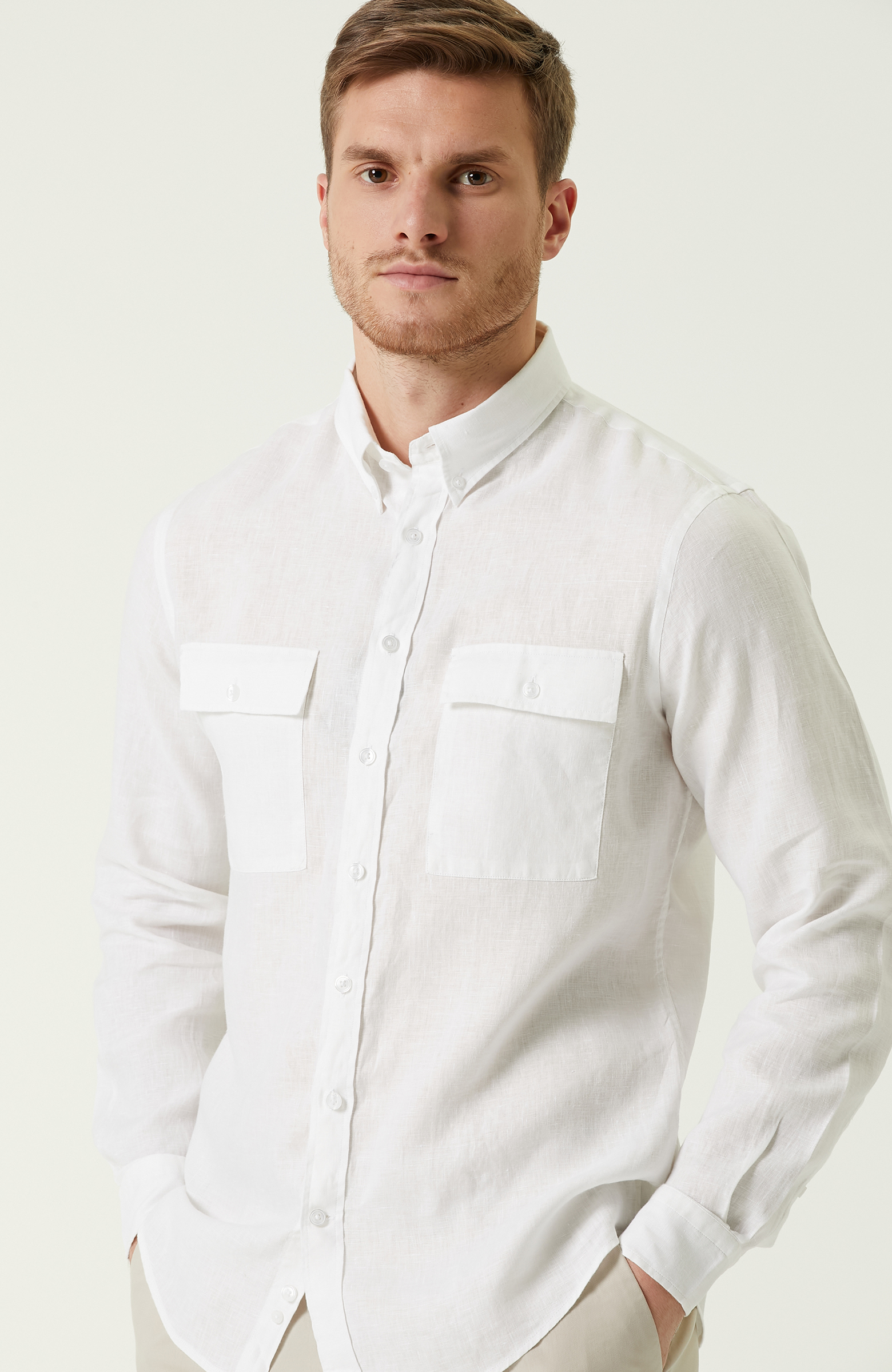 Comfort Fit Lacivert Düğmeli Yaka Keten Gömlek Comfort Fit Lacivert Düğmeli Yaka Keten Gömlek