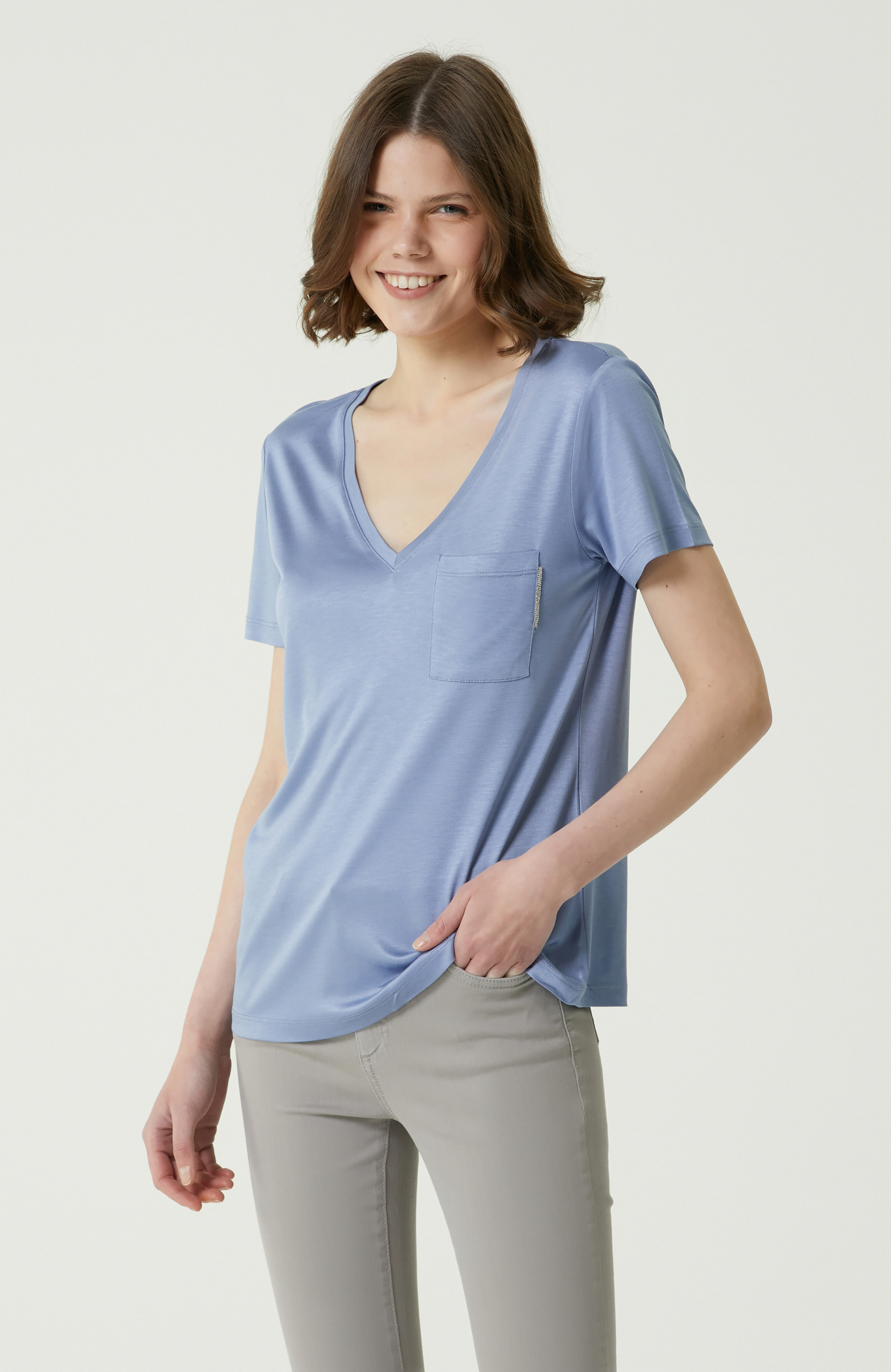 Mavi V Yaka Basic T-shirt Mavi V Yaka Basic T-shirt