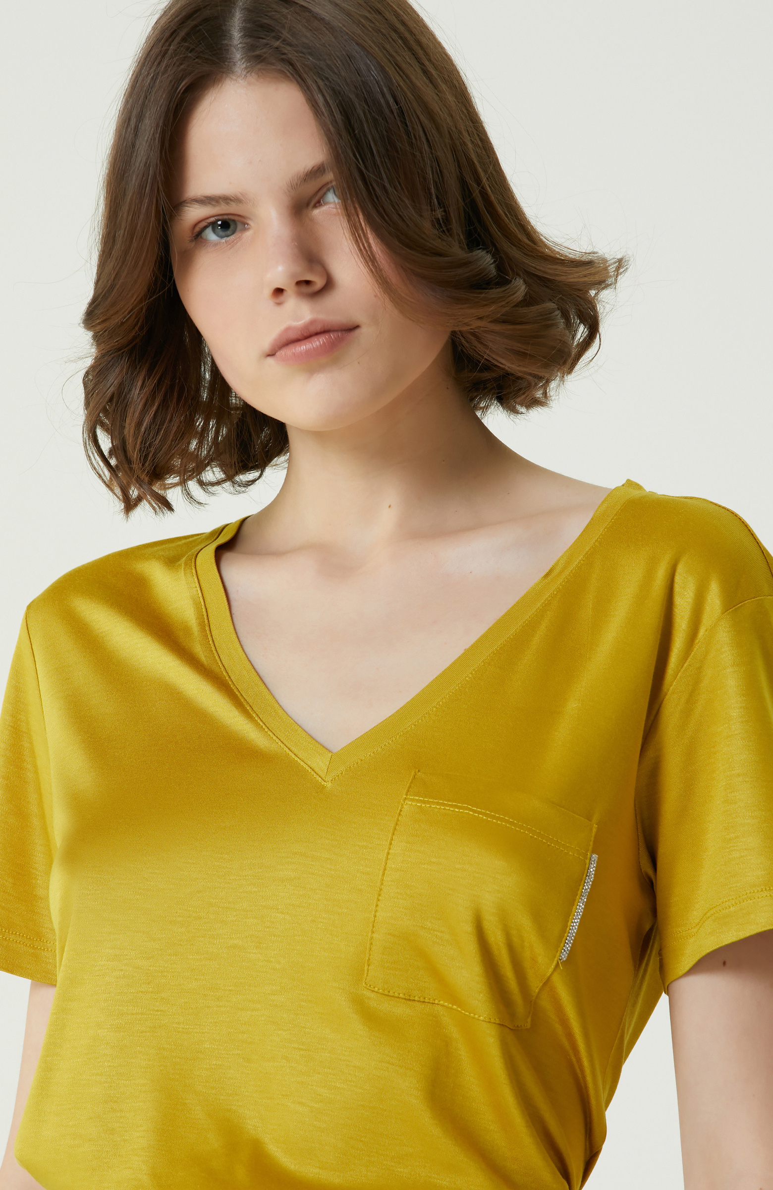 Hardal V Yaka Basic T-shirt