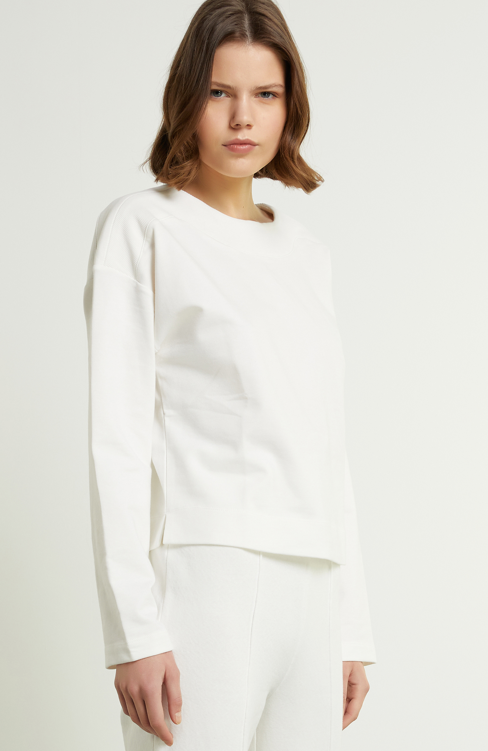 Ekru Kayık Yaka Sweatshirt Ekru Kayık Yaka Sweatshirt