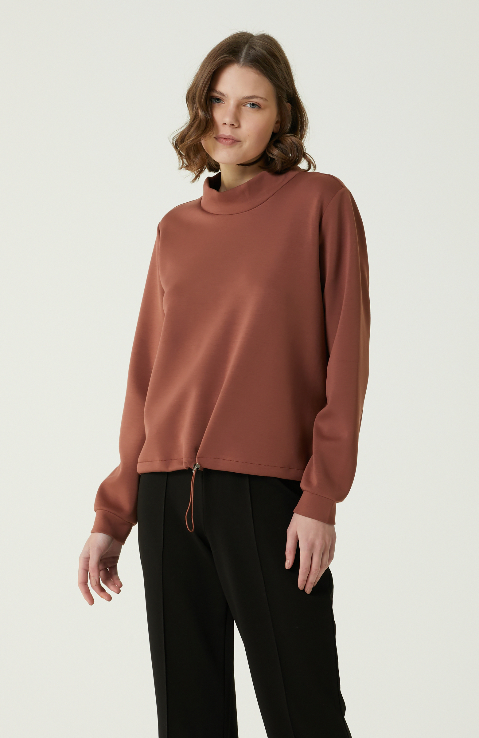 Kiremit Büzgü Detaylı Sweatshirt Kiremit Büzgü Detaylı Sweatshirt