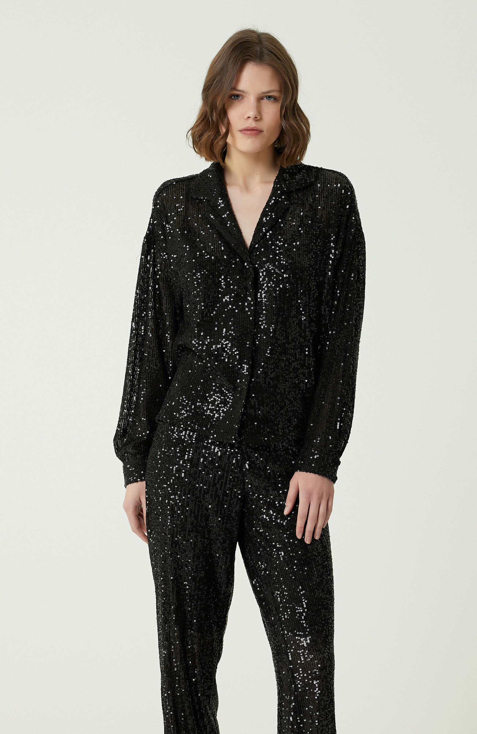 Regular Fit Siyah Payetli Ceket Regular Fit Siyah Payetli Ceket