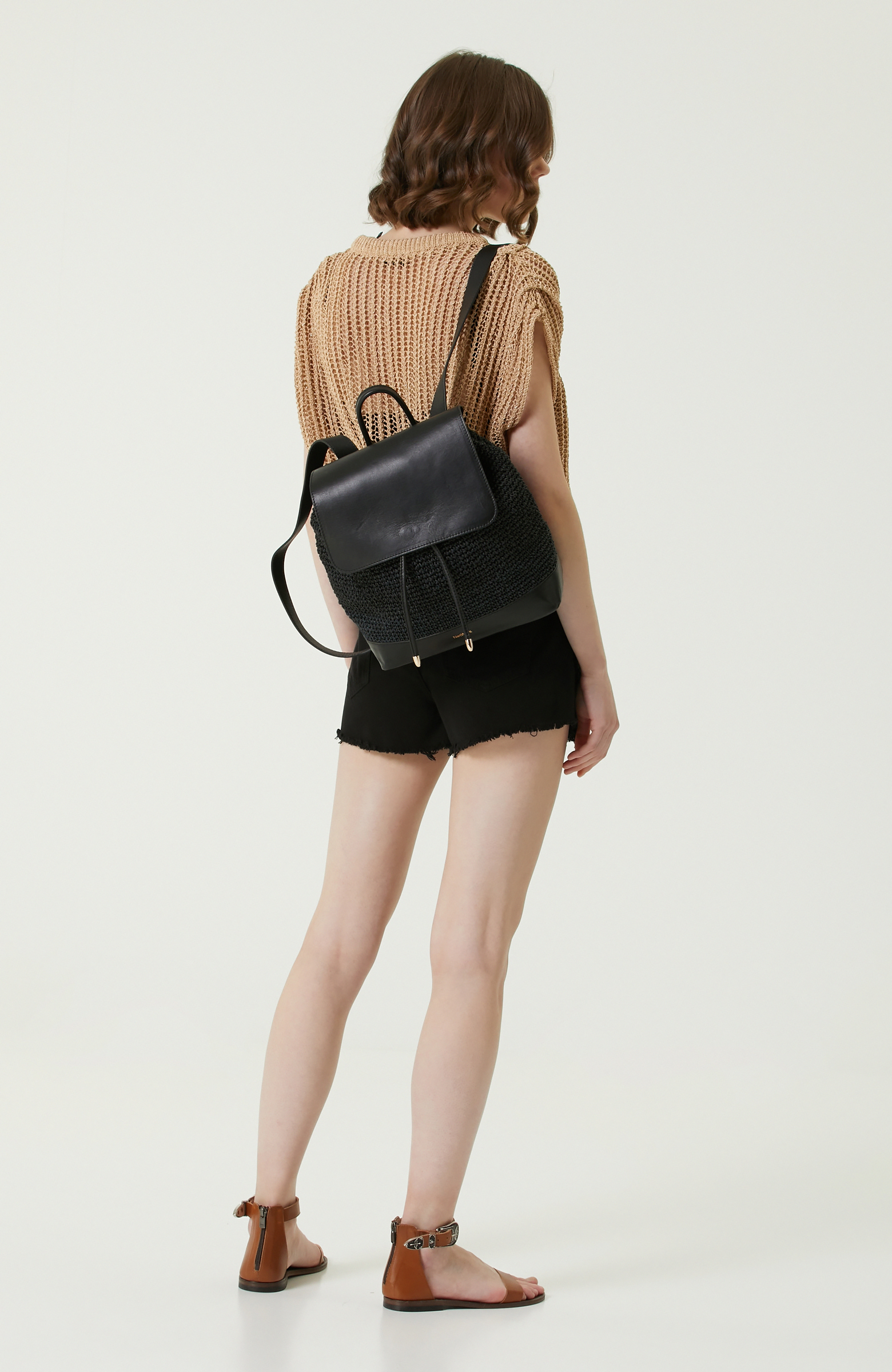 Siyah Örgü Dokulu Kadın Deri Sırt Çantası