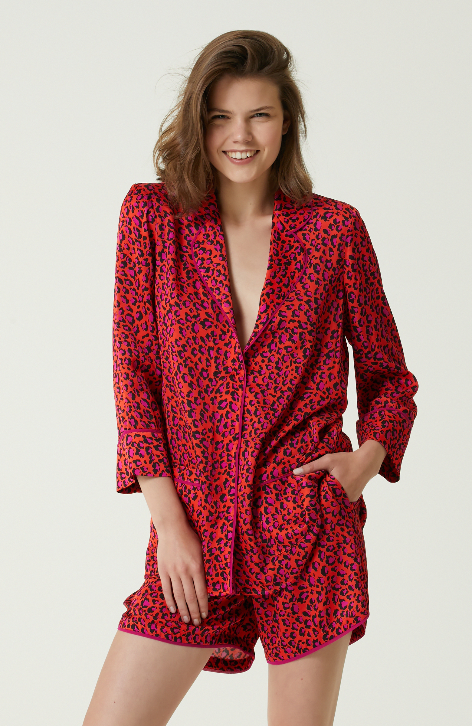 Regular Fit Leopar Desenli Gömlek Regular Fit Leopar Desenli Gömlek