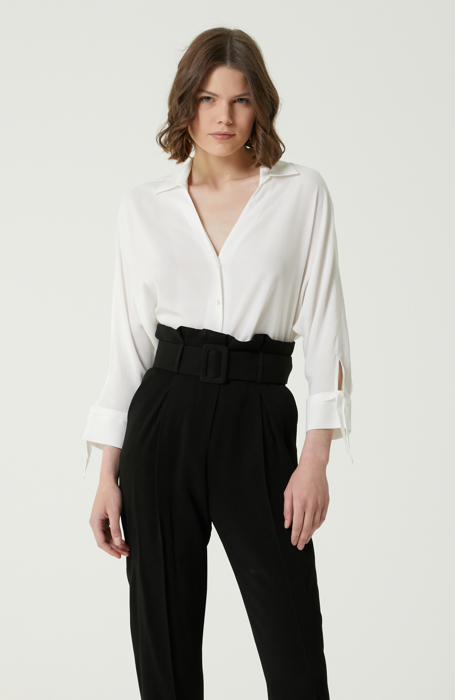 Basic Fit Beyaz Gömlek