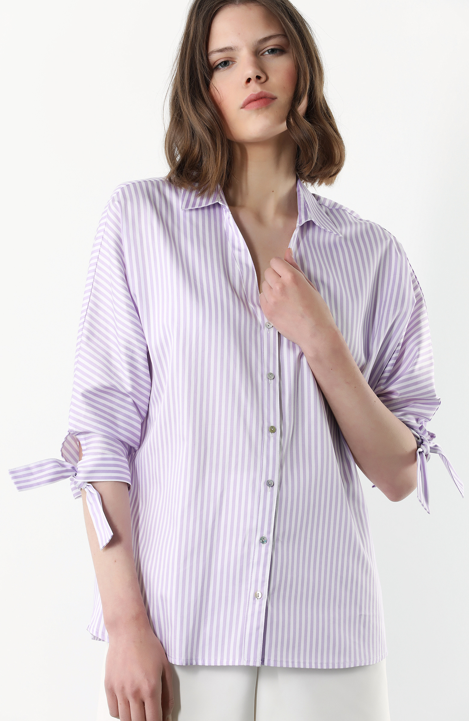 Basic Fit Mor Beyaz Çizgili Gömlek