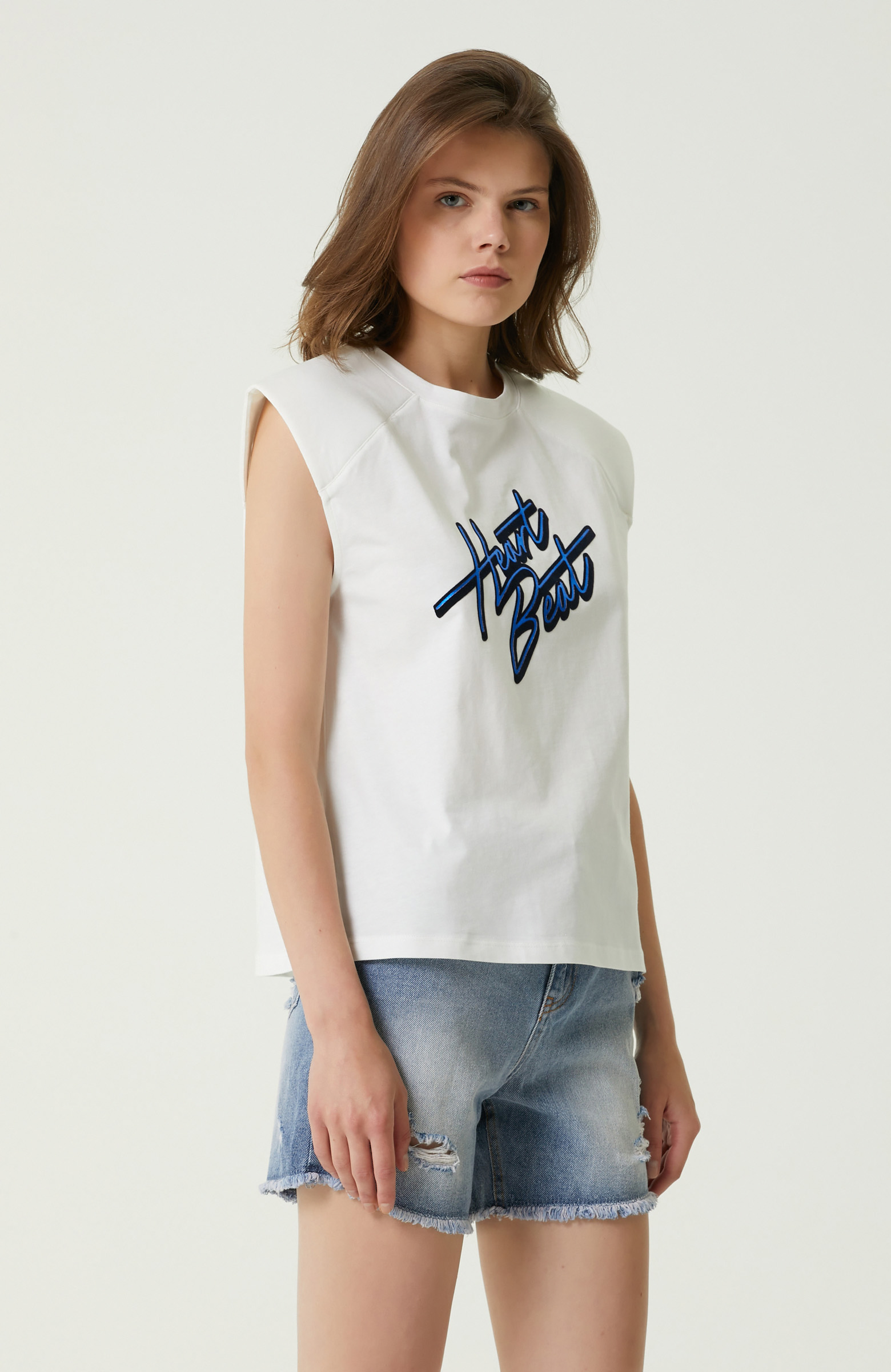 Basic Fit Beyaz Slogan Baskılı T-shirt Basic Fit Beyaz Slogan Baskılı T-shirt