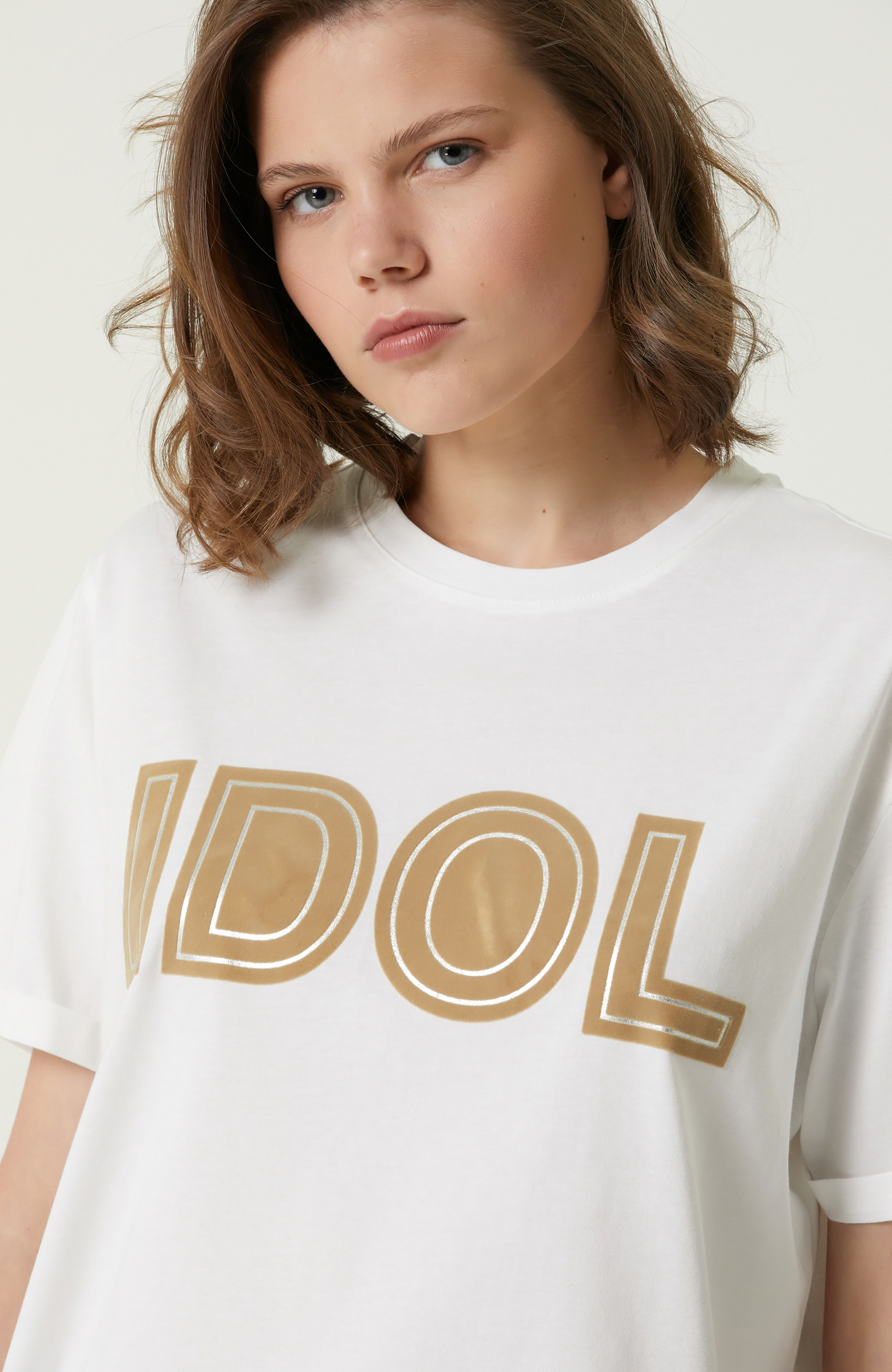 Basic Fit Beyaz Baskılı T-shirt Basic Fit Beyaz Baskılı T-shirt