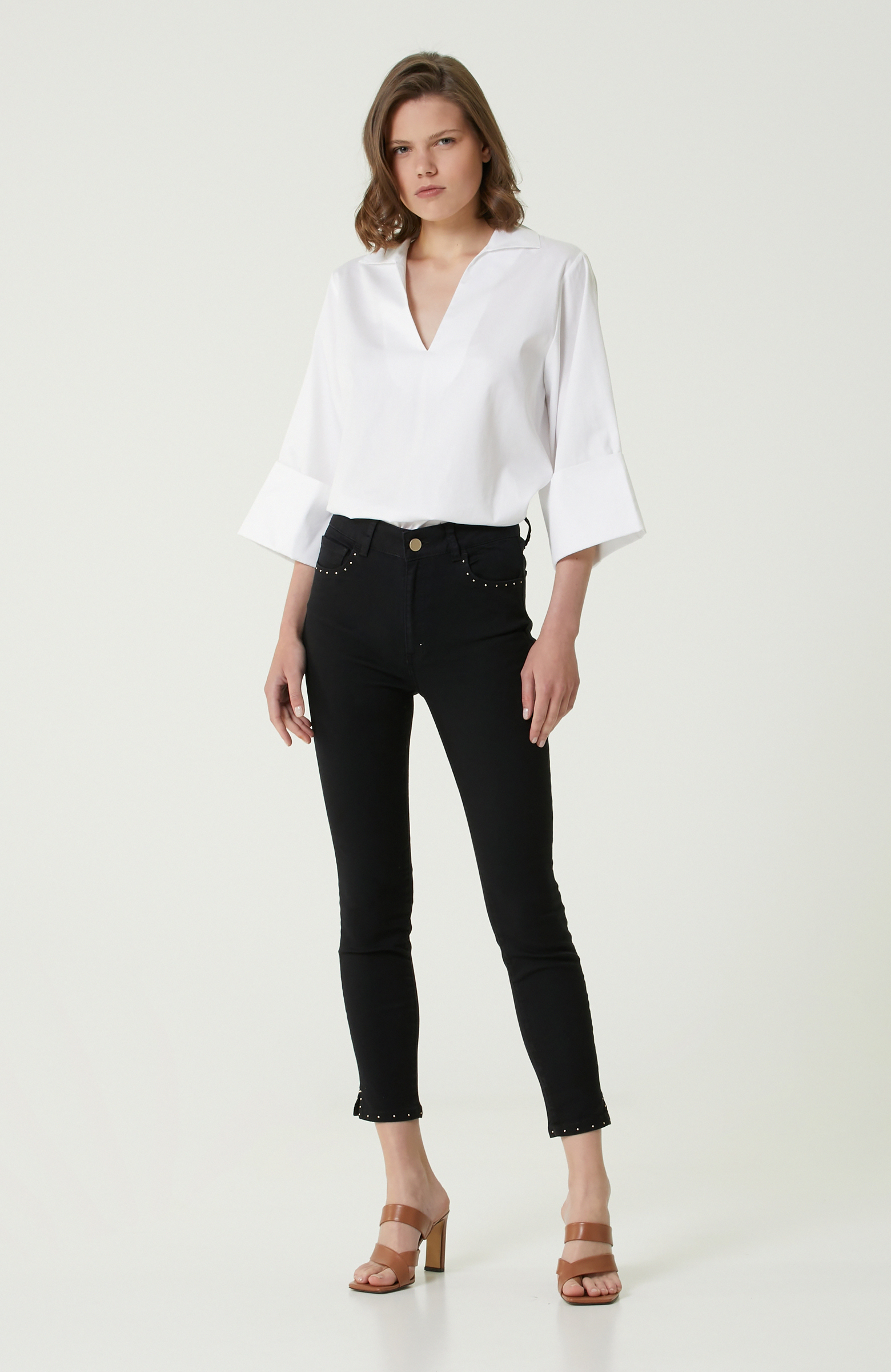 Skinny Fit Siyah Trok Detaylı Jean Pantolon Skinny Fit Siyah Trok Detaylı Jean Pantolon
