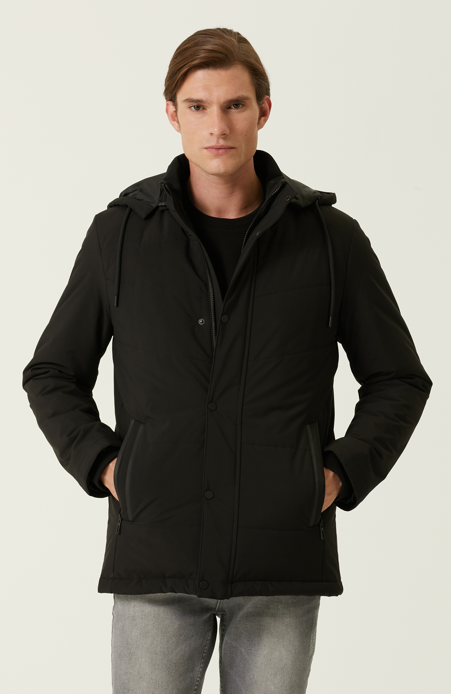 Slim Fit Siyah Kaban