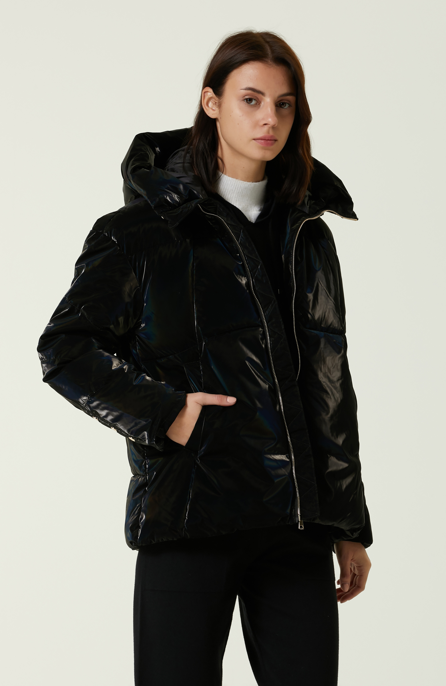 Geniş Fit Siyah Mont