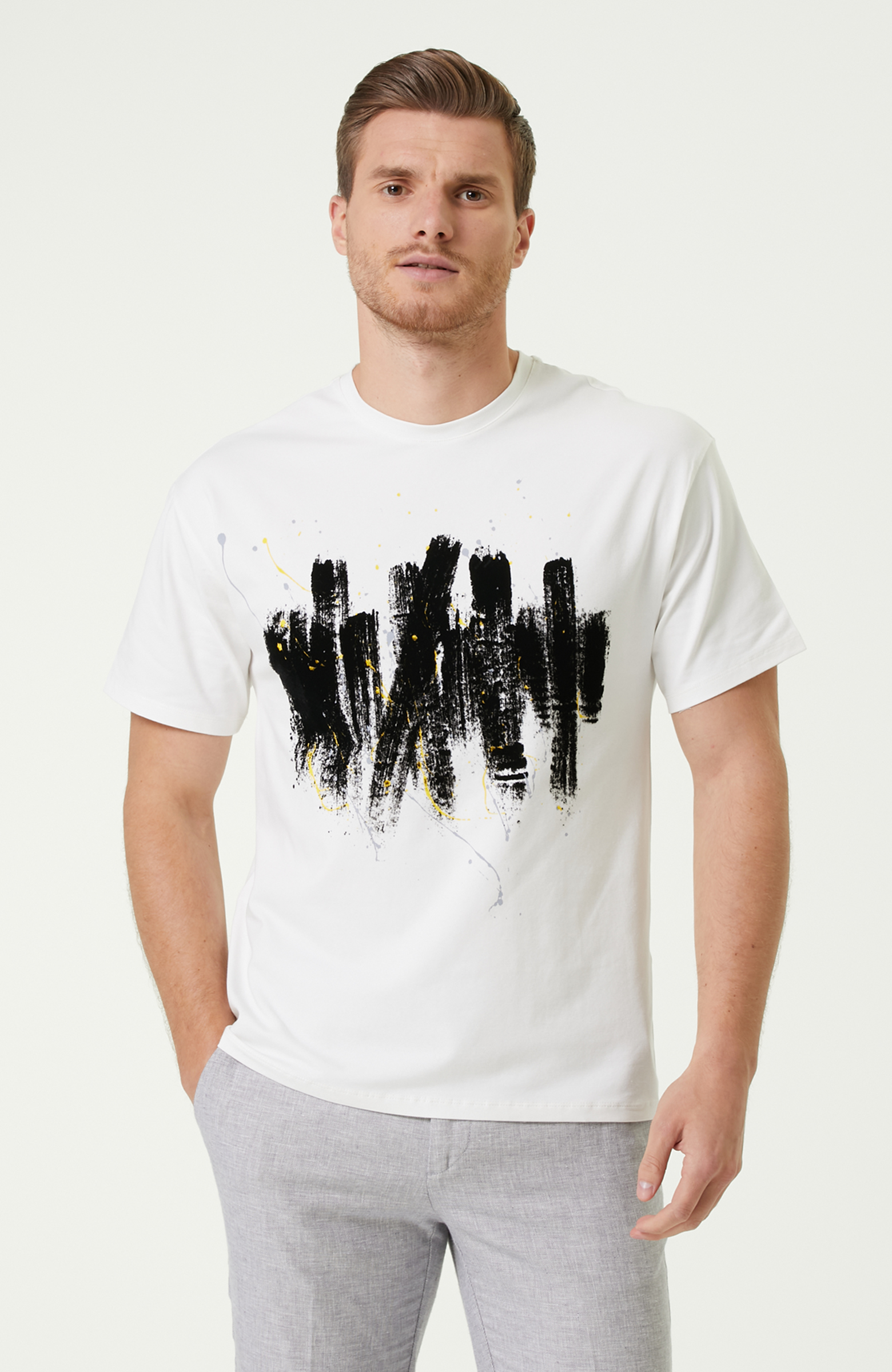 Slim Fit Beyaz Baskılı Bisiklet Yaka Basic T-shirt Slim Fit Beyaz Baskılı Bisiklet Yaka Basic T-shirt