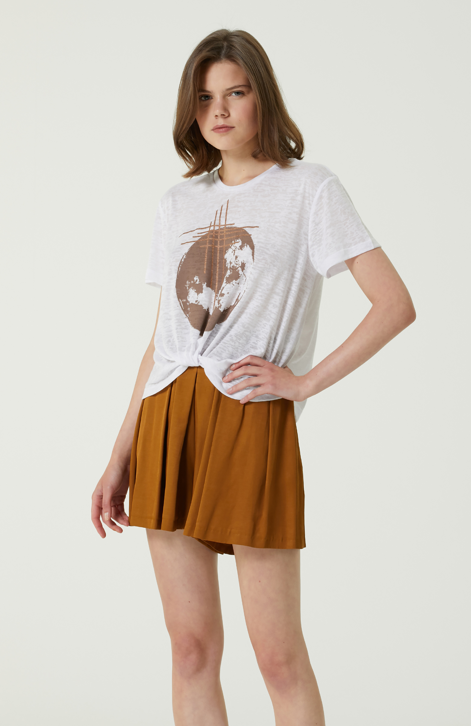 Basic Fit Beyaz Baskılı T-shirt Basic Fit Beyaz Baskılı T-shirt