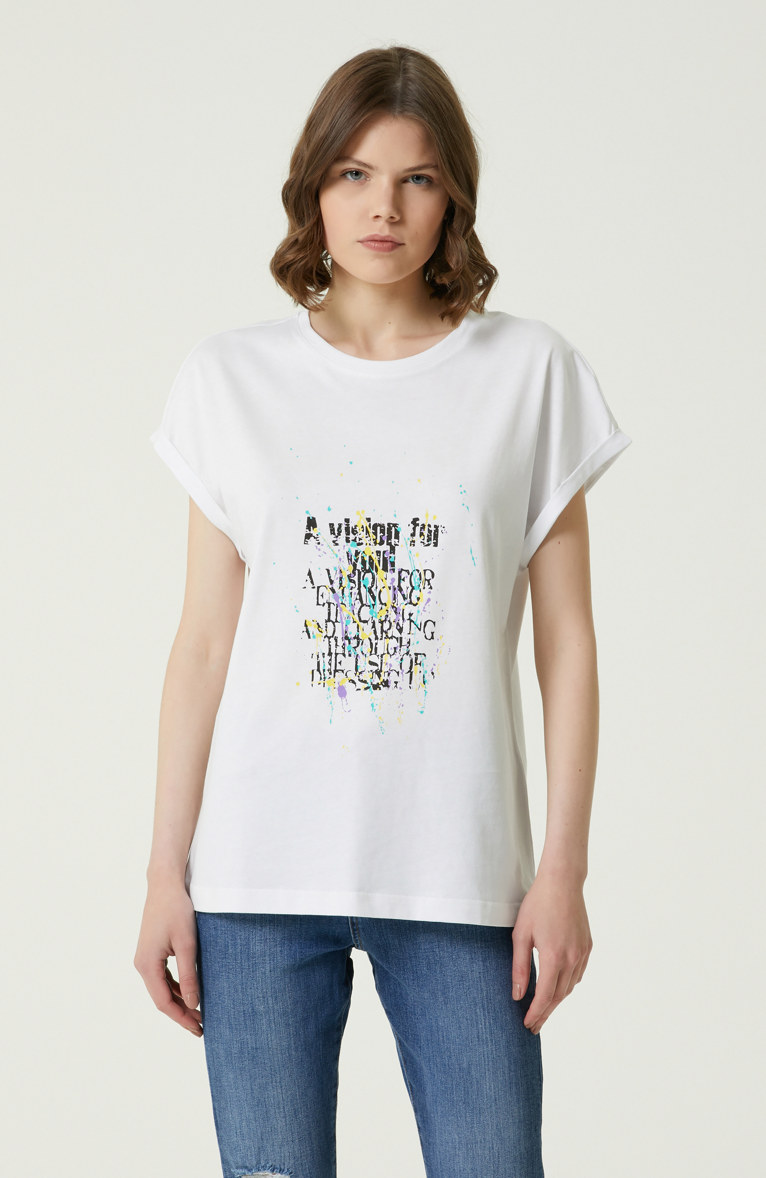 Basic Fit Beyaz Baskılı T-shirt Basic Fit Beyaz Baskılı T-shirt