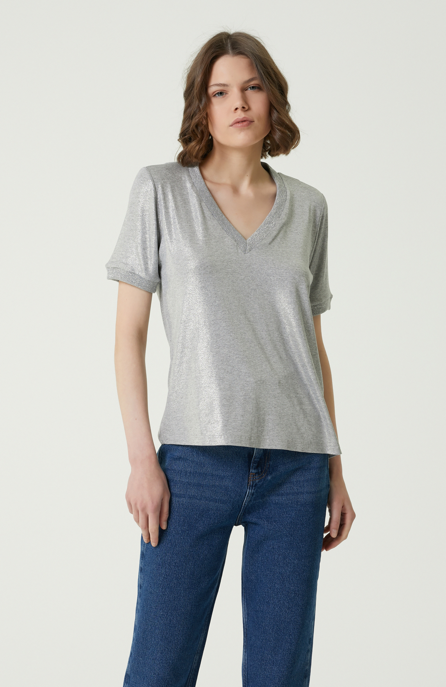 Gri Parlak Dokulu T-shirt