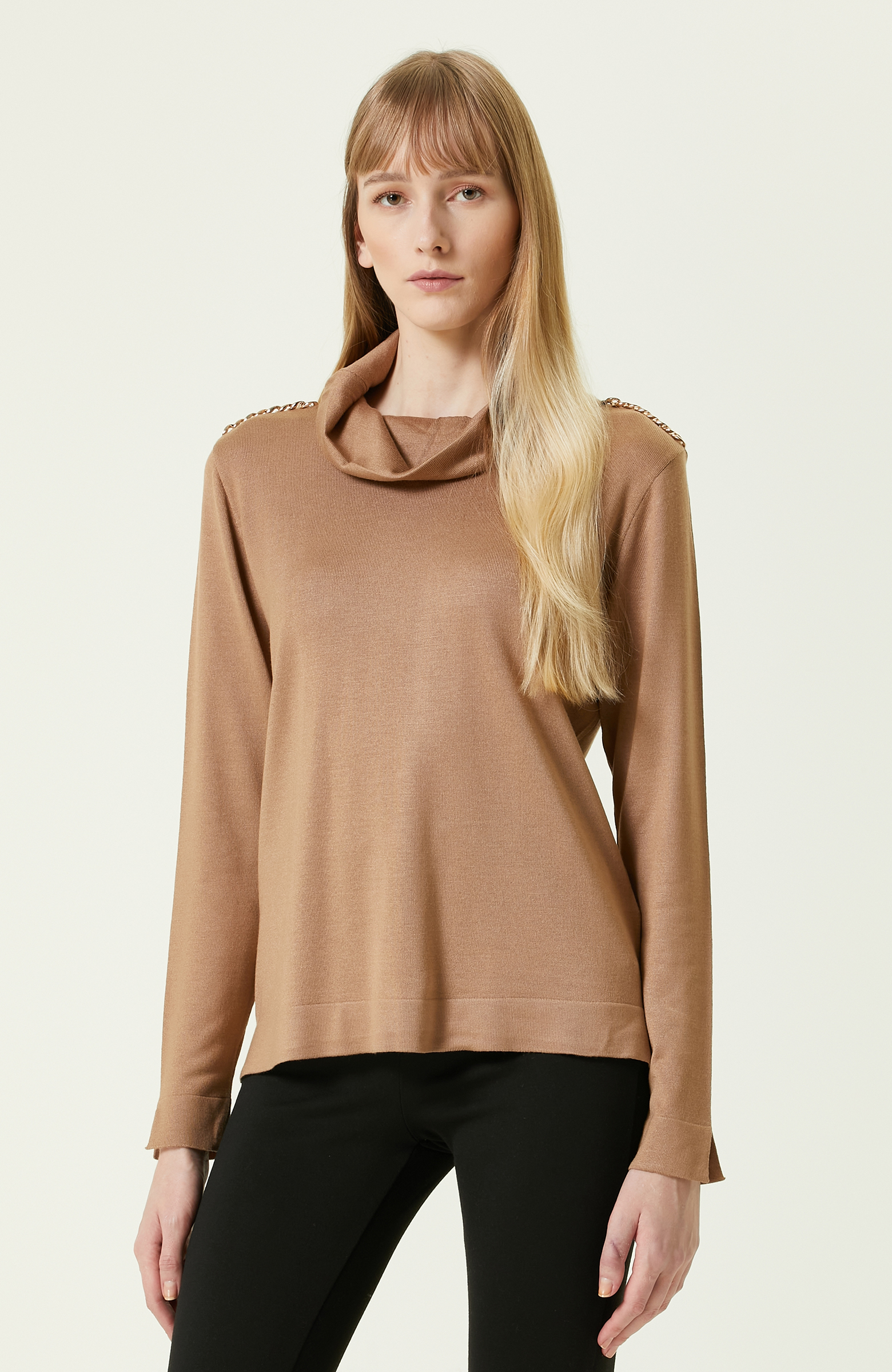 Basic Fit Bej Zincir Detaylı Kazak