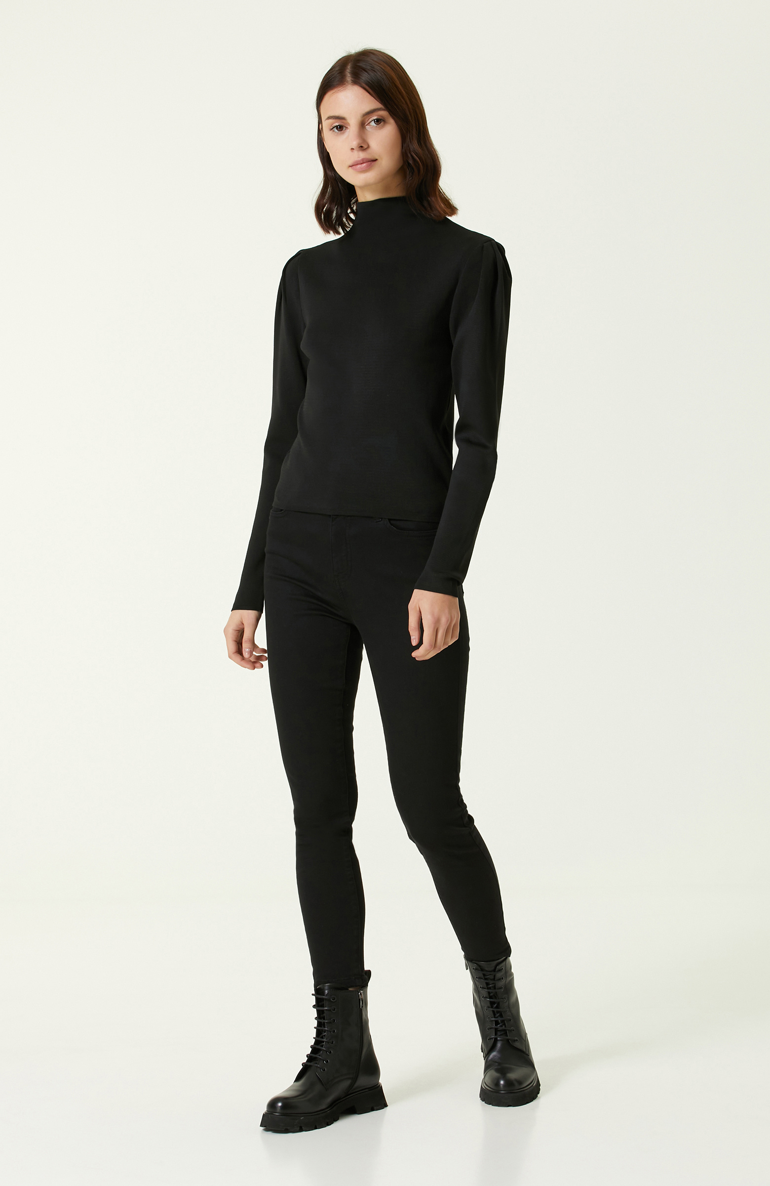 Basic Fit Siyah Kazak