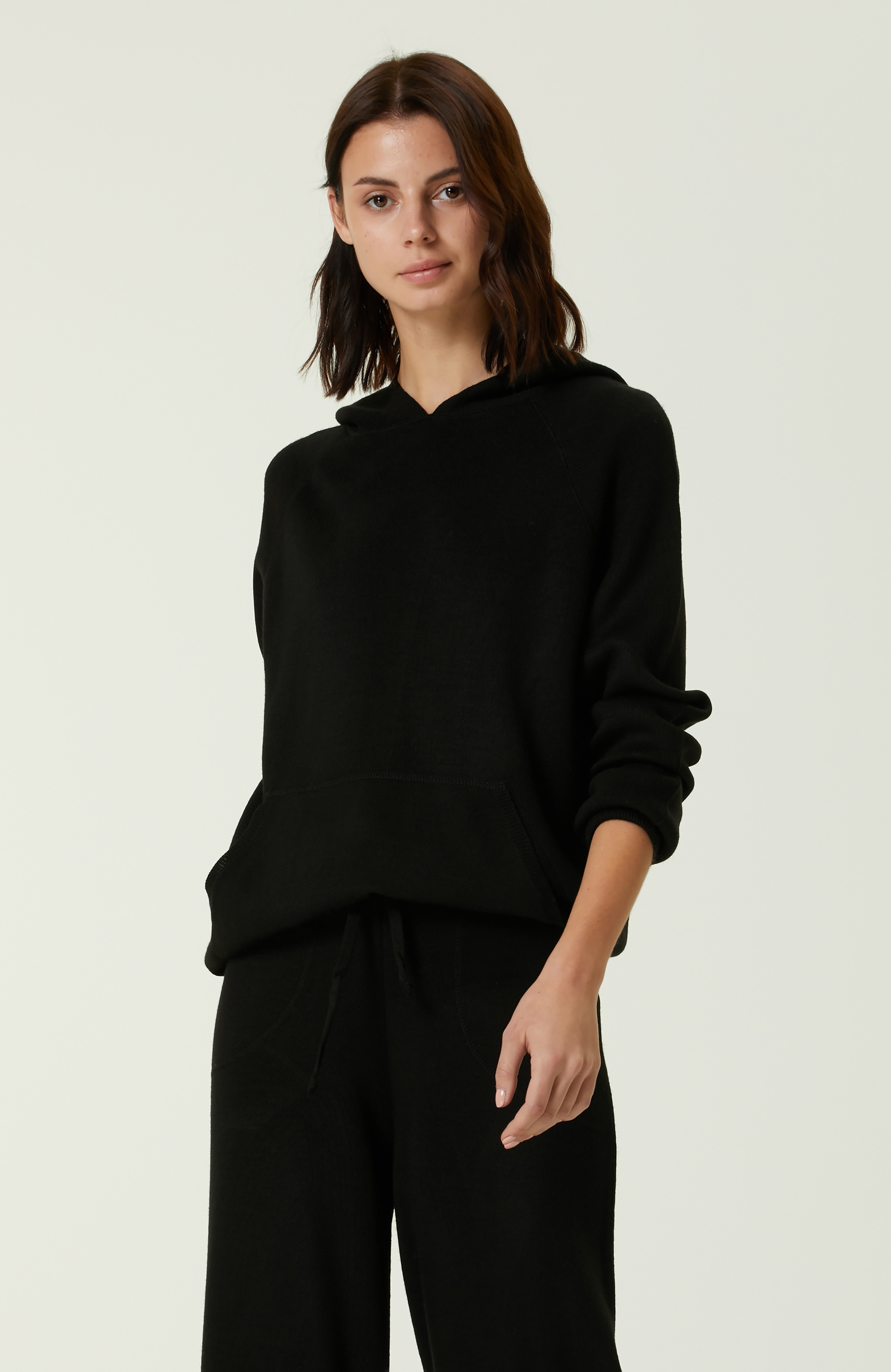 Basic Fit Siyah Kazak