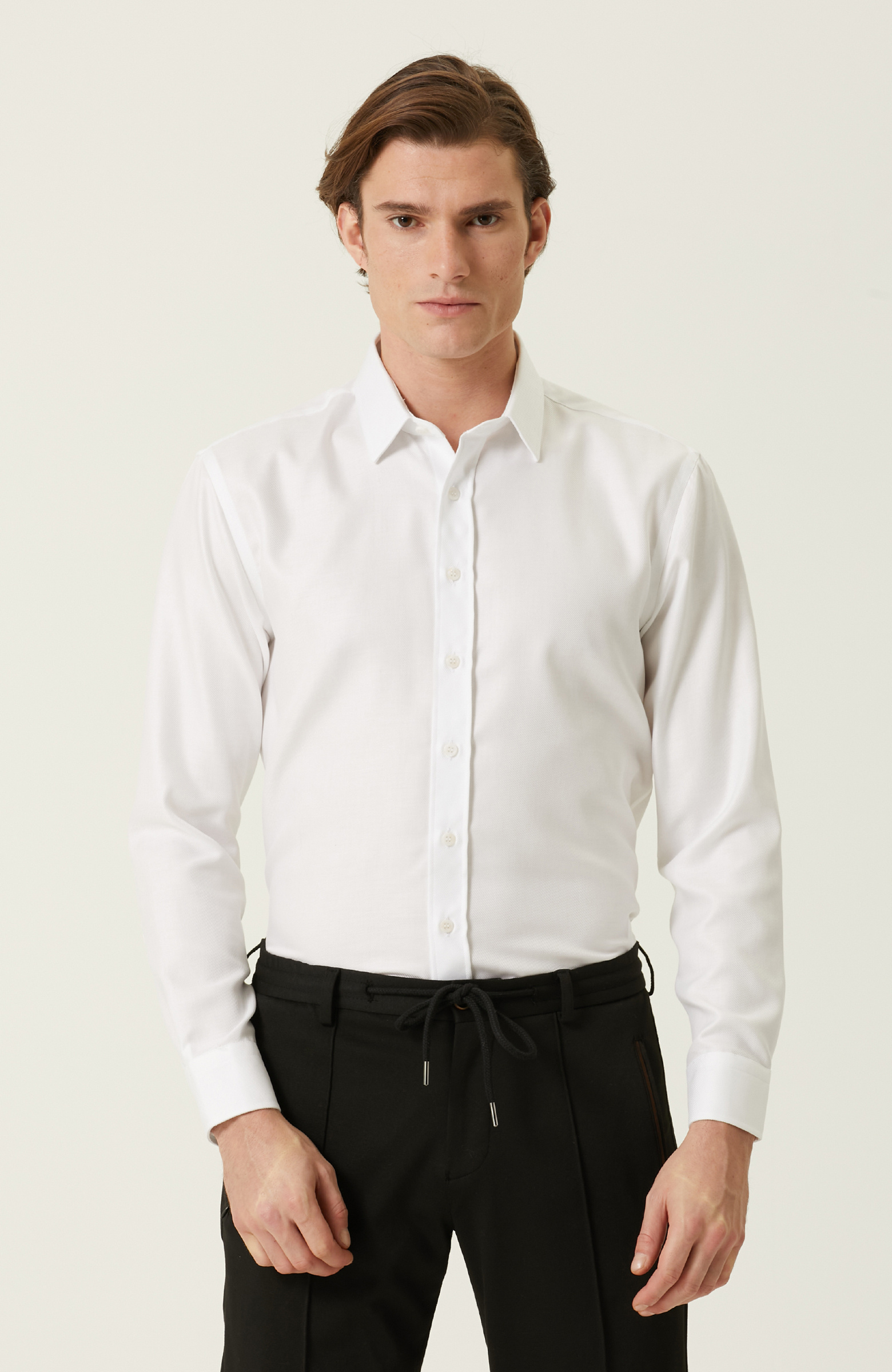 Slim Fit Beyaz Gömlek