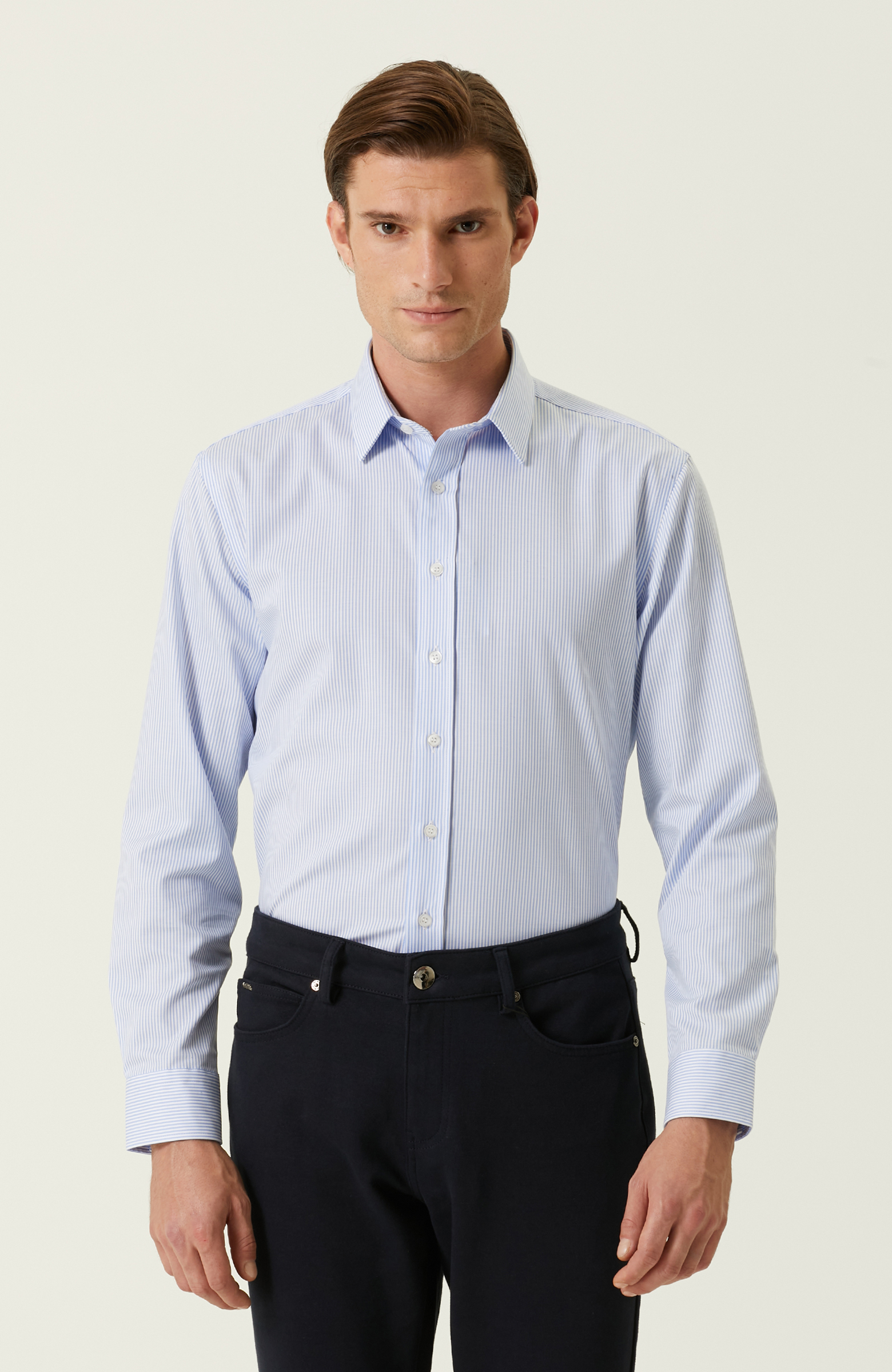 Slim Fit Mavi Beyaz Çizgili Gömlek Slim Fit Mavi Beyaz Çizgili Gömlek