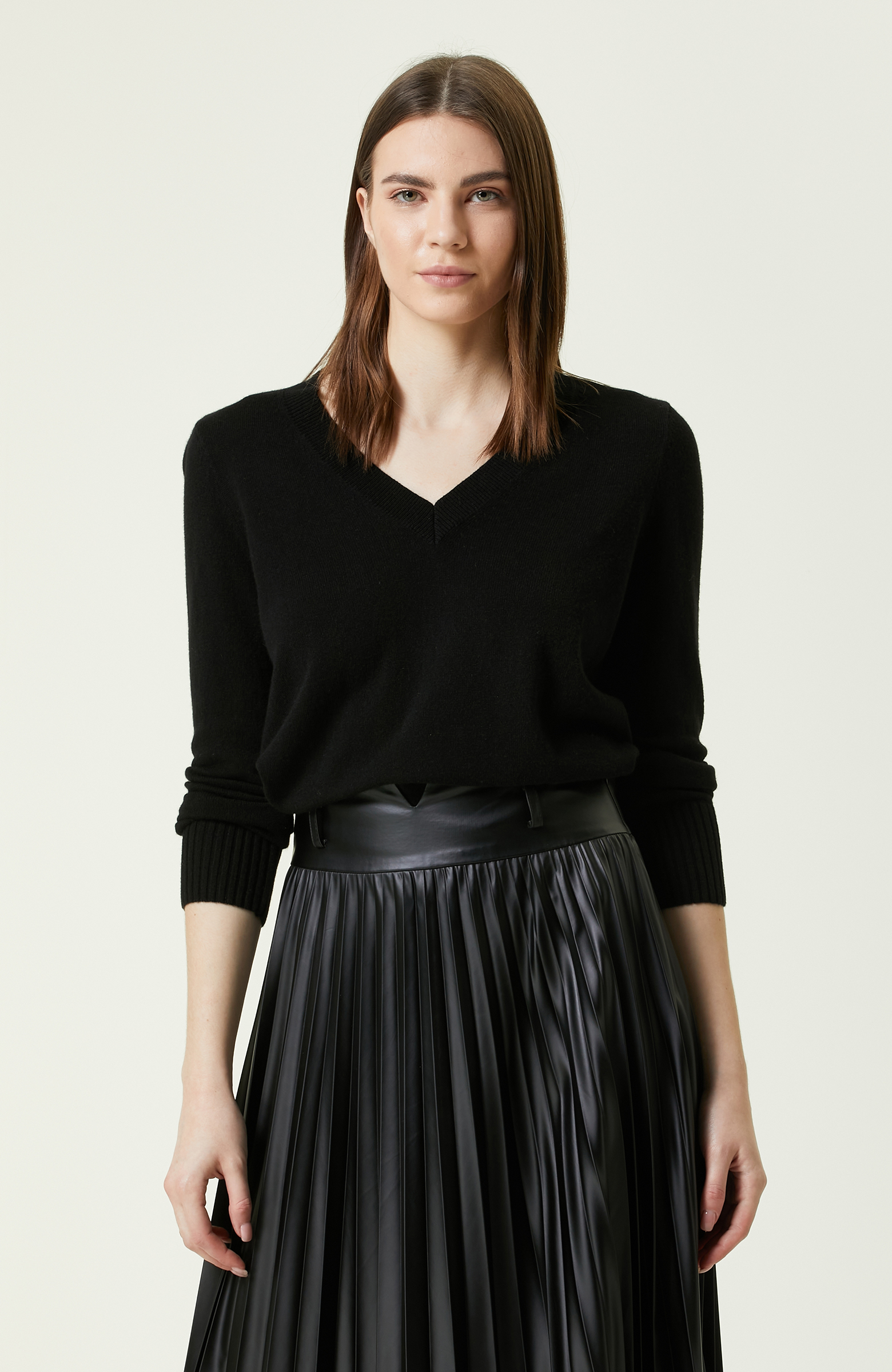 Basic Fit Siyah Kaşmir Kazak