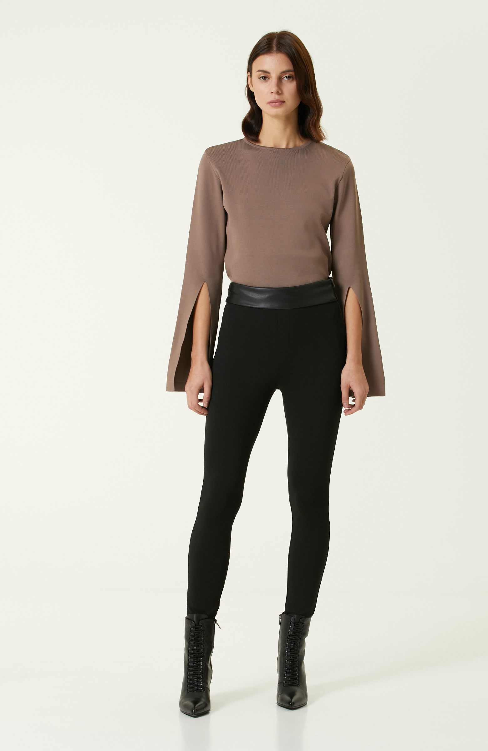 Basic Fit Siyah Pantolon