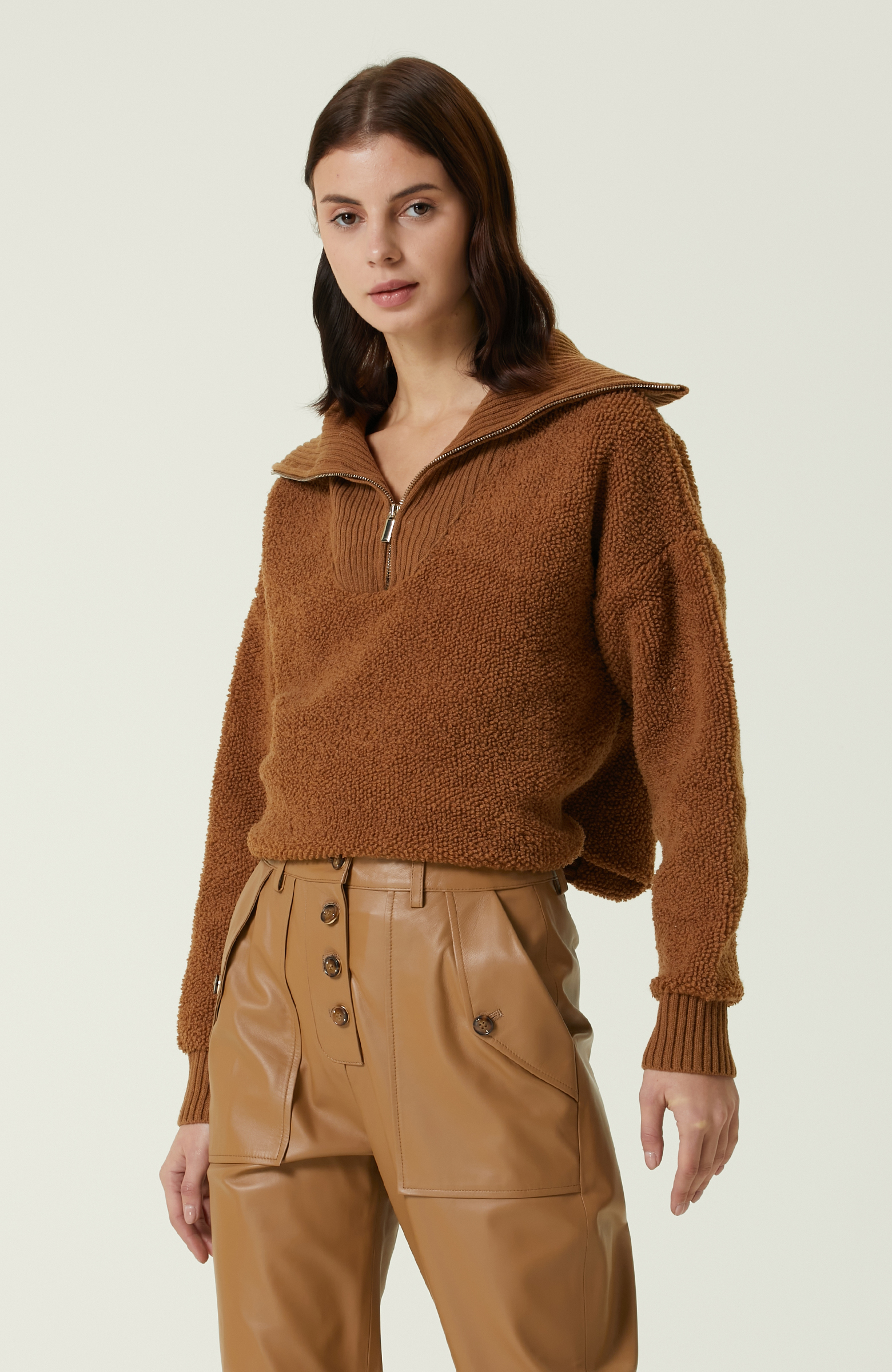 Basic Fit Camel Kazak Basic Fit Camel Kazak