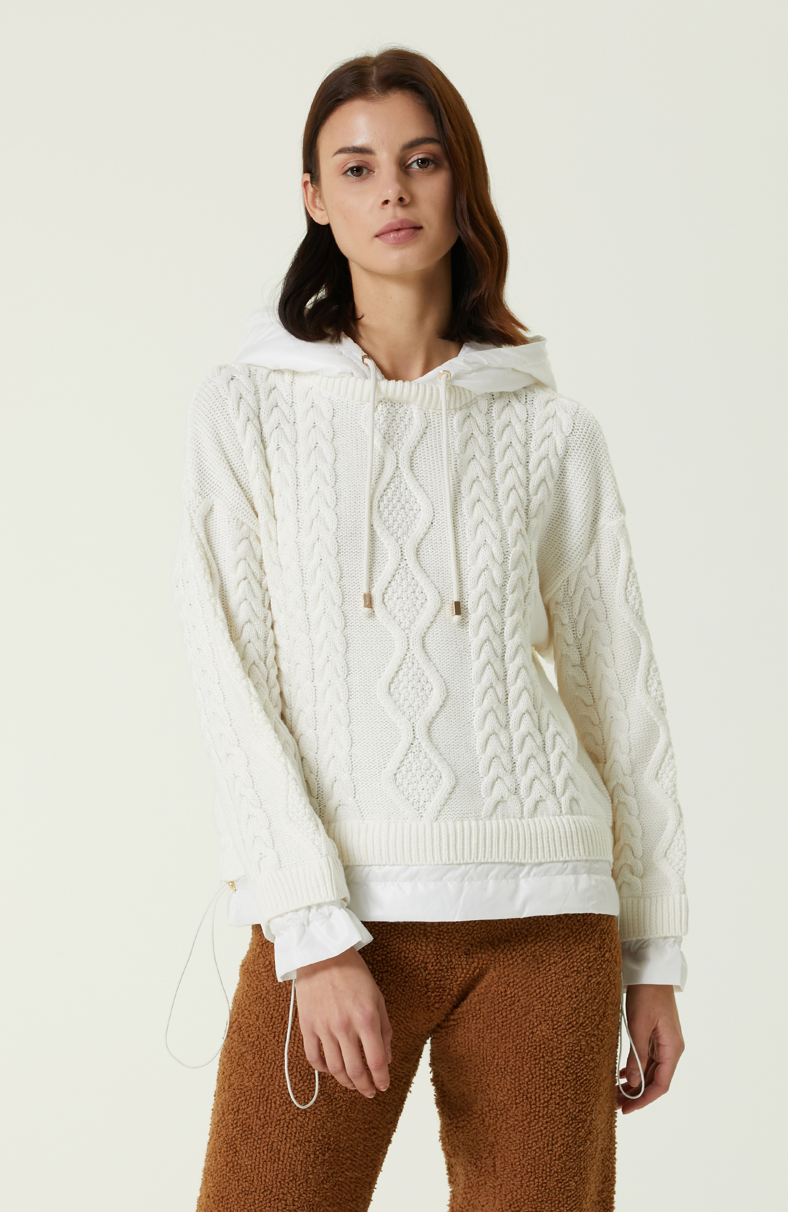 Basic Fit Ekru Kazak Basic Fit Ekru Kazak