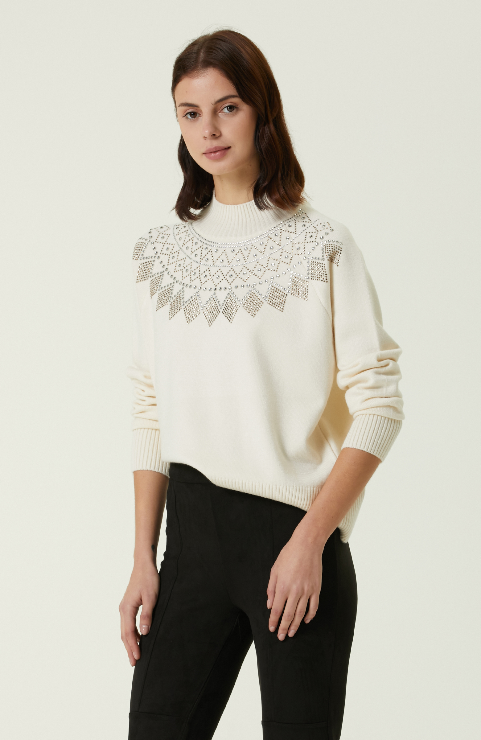 Slim Fit Ekru İşlemeli Kazak Slim Fit Ekru İşlemeli Kazak