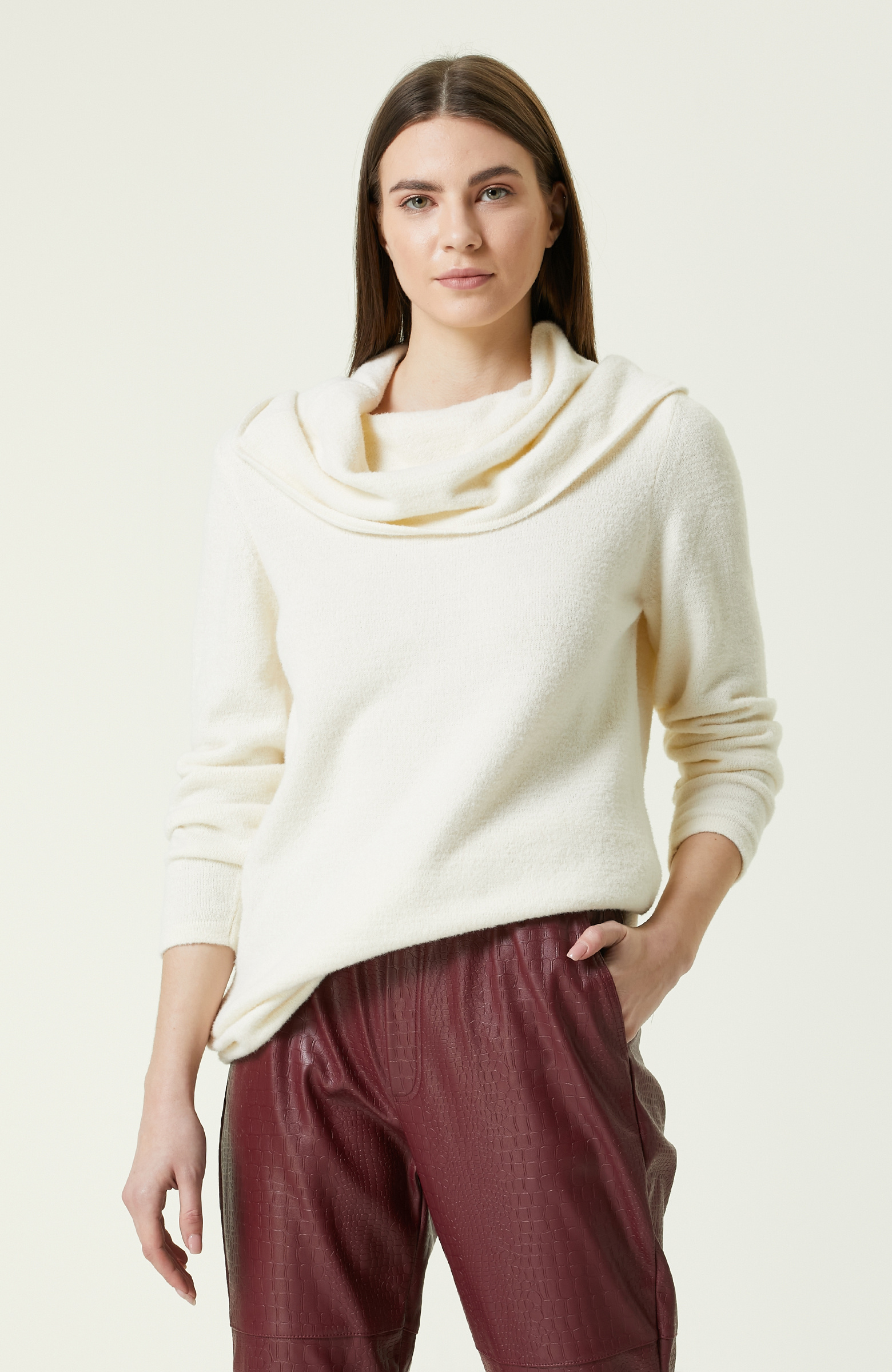 Slim Fit Ekru Kazak