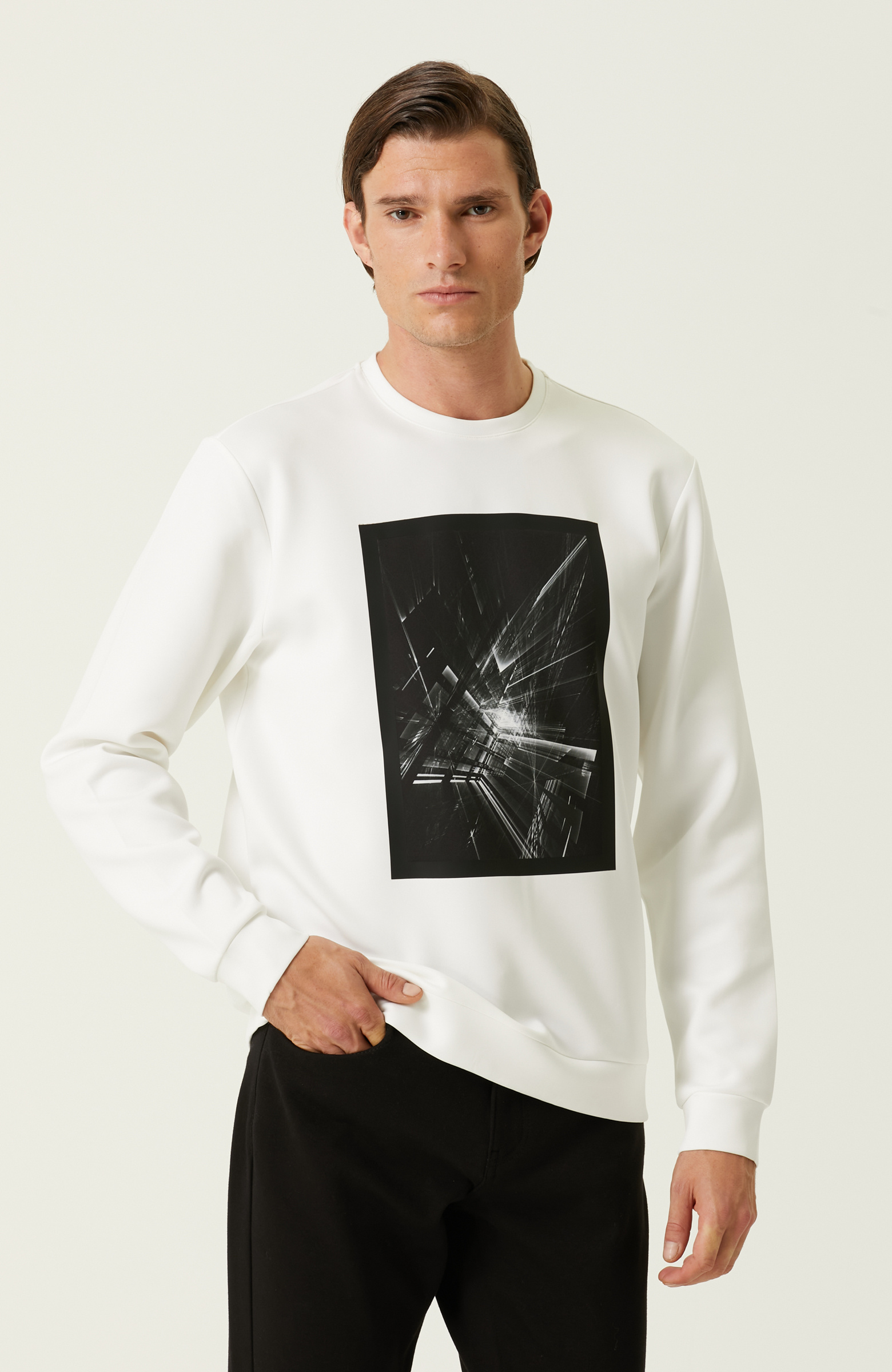 Slim Fit Ekru Baskılı Sweatshirt