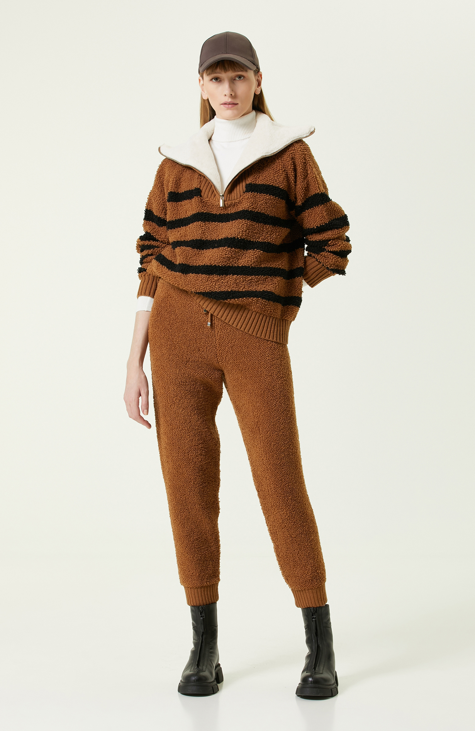 Slim Fit Kahverengi Eşofman Altı
