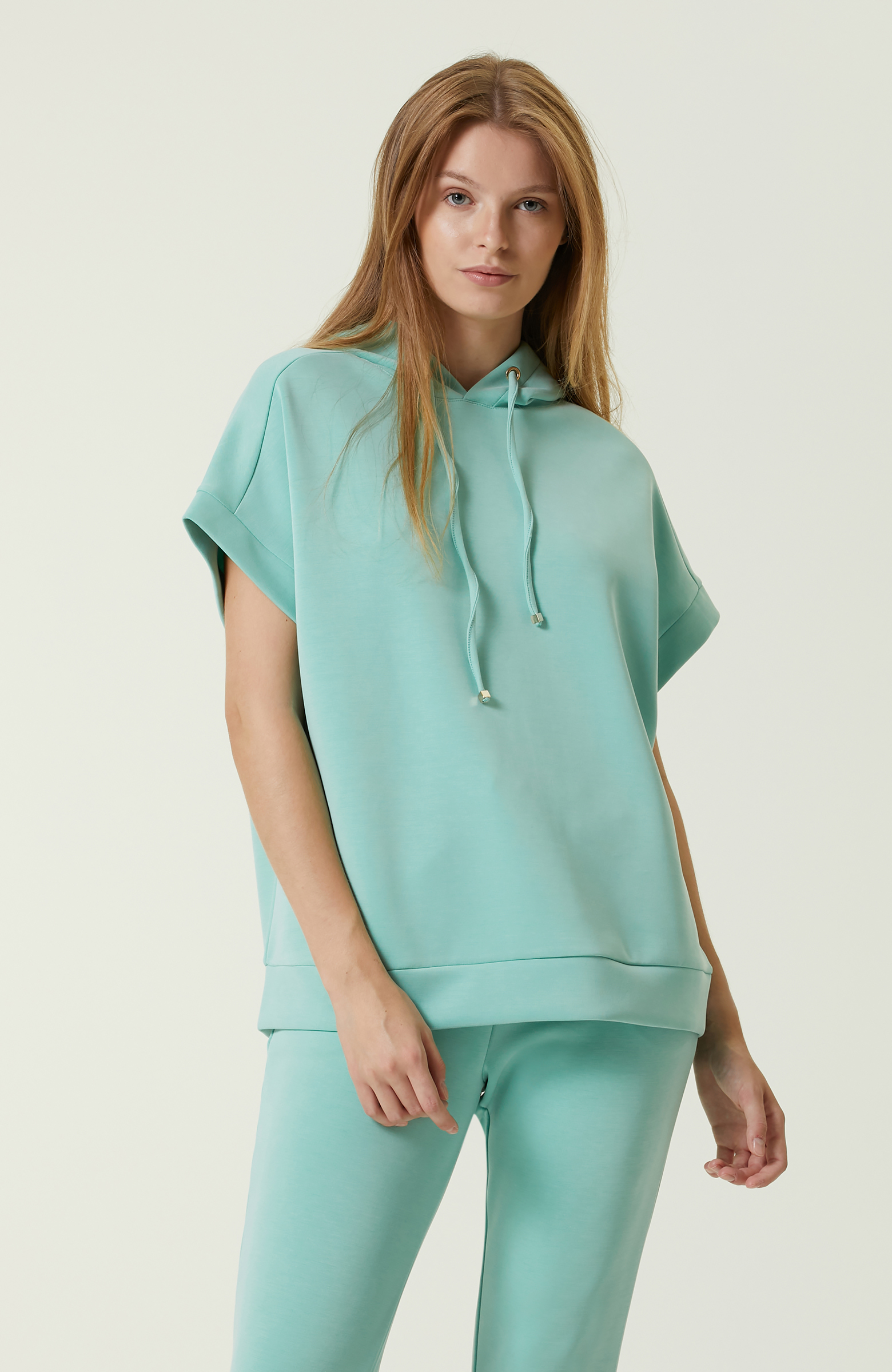 Basic Fit Mint Kapüşonlu Sweatshirt Basic Fit Mint Kapüşonlu Sweatshirt