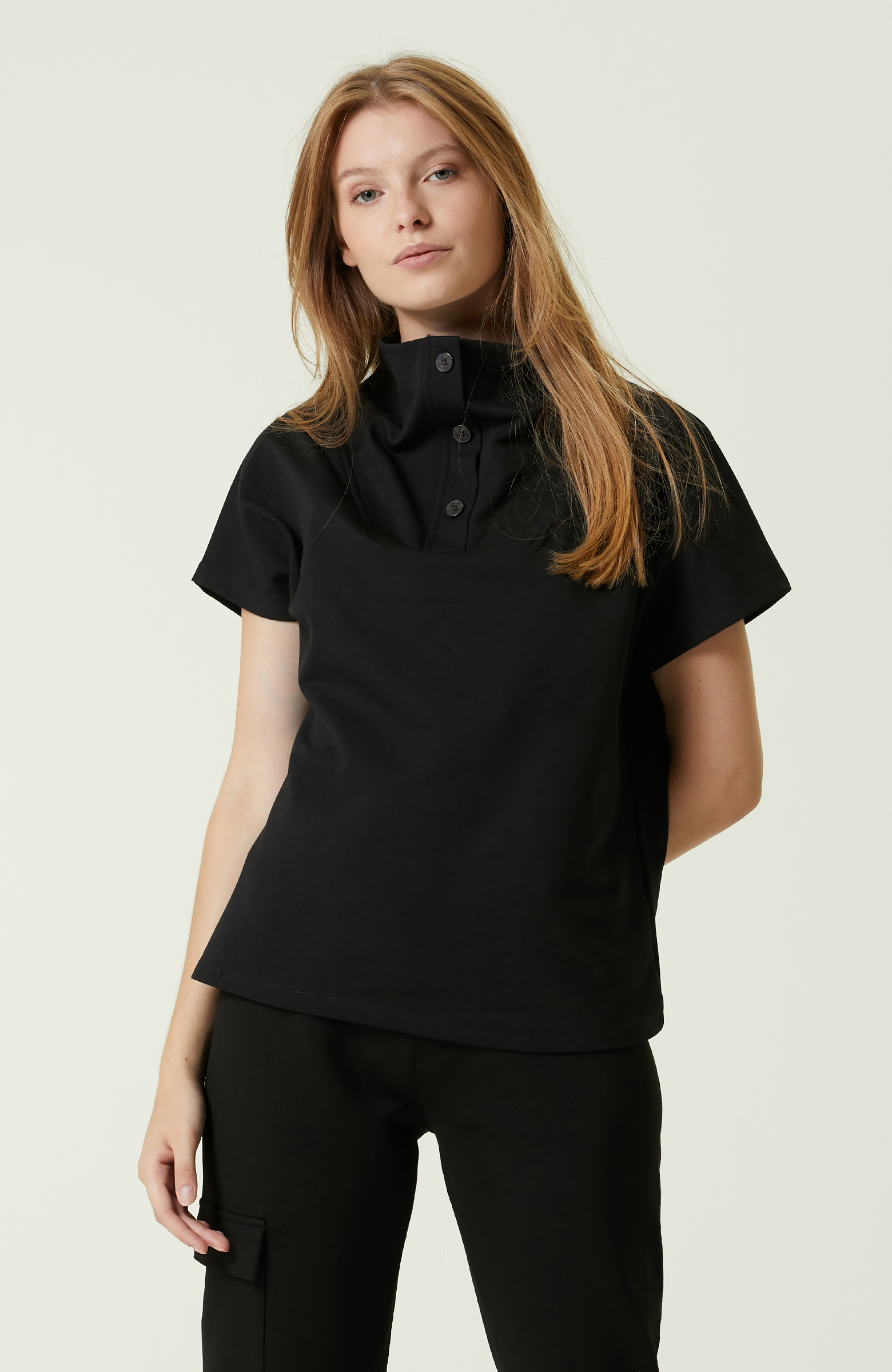 Basic Fit Siyah Dik Yaka T-shirt