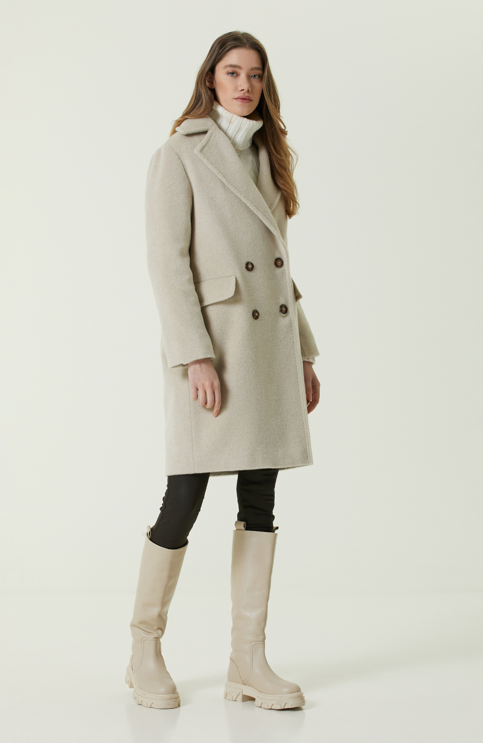 Regular Fit Taş Manto