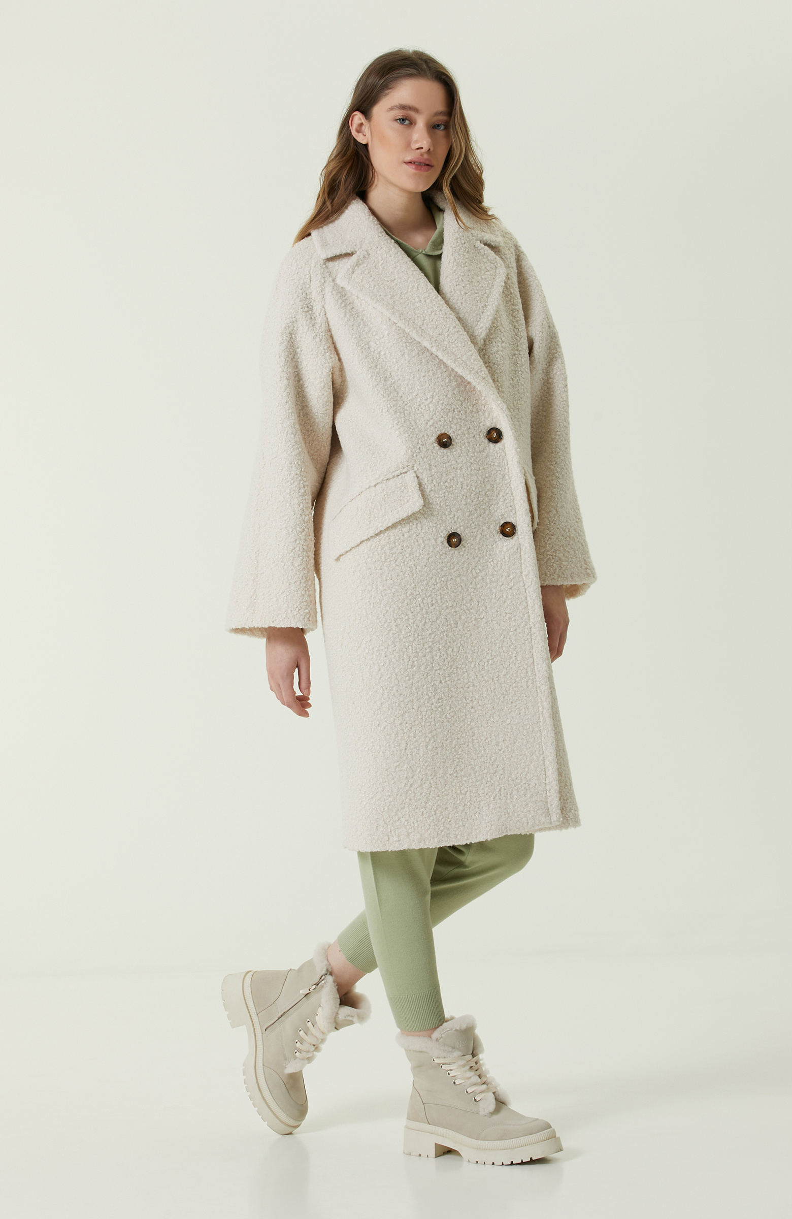 Regular Fit Ekru Manto