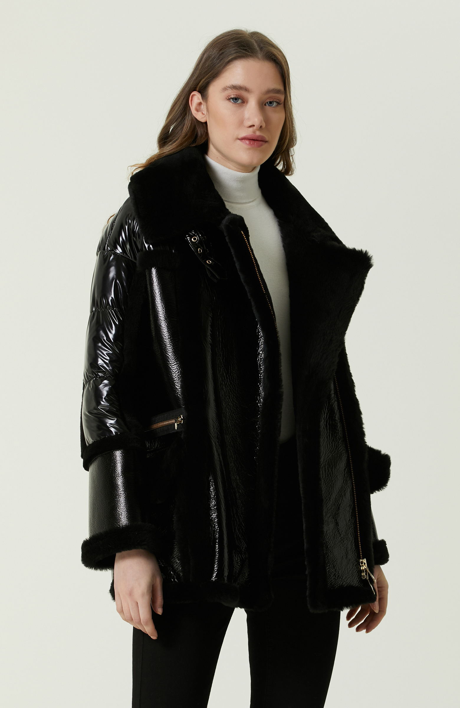 Regular Fit Siyah Deri Kaban Regular Fit Siyah Deri Kaban