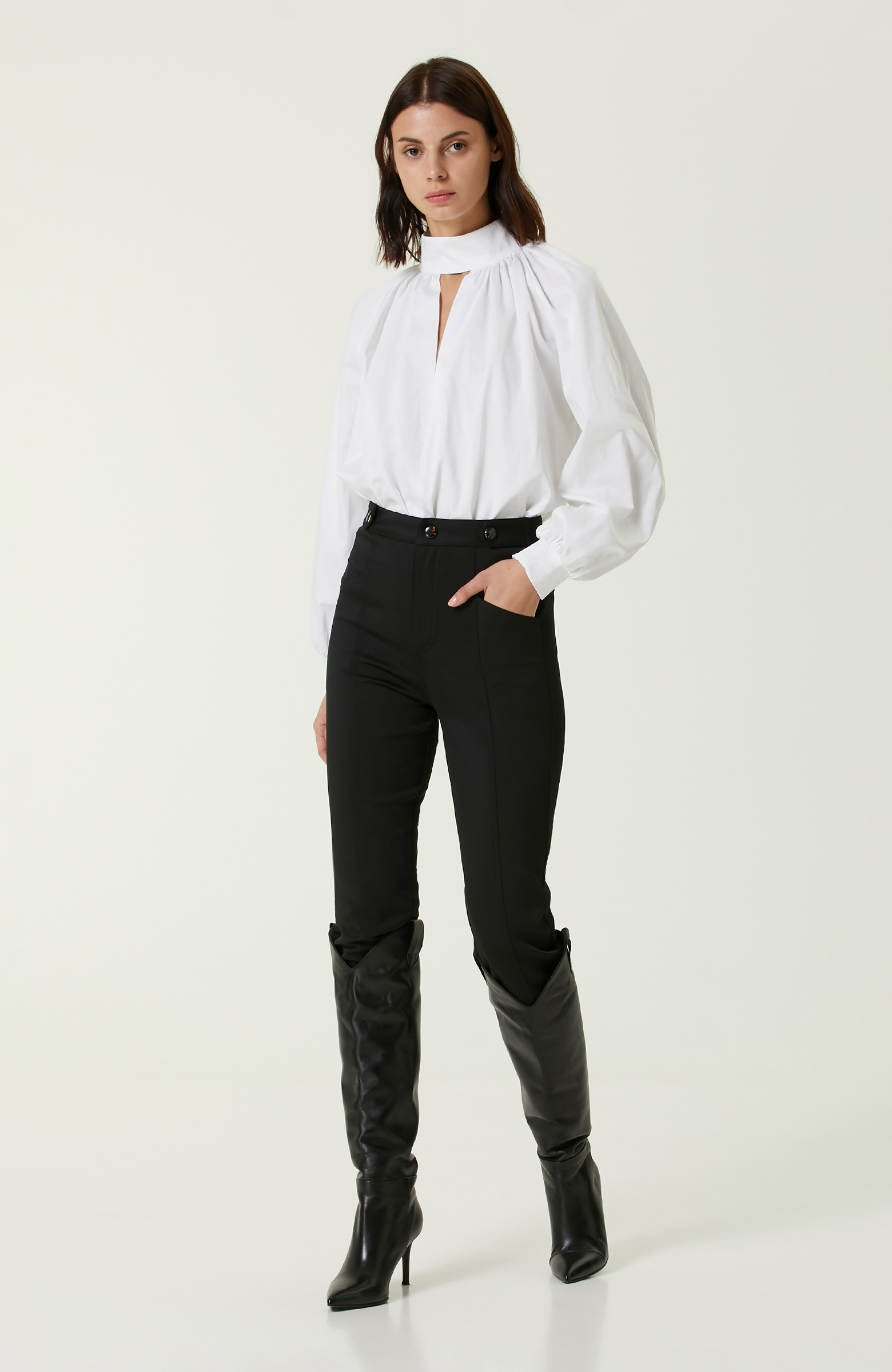 Regular Fit Siyah Pantolon