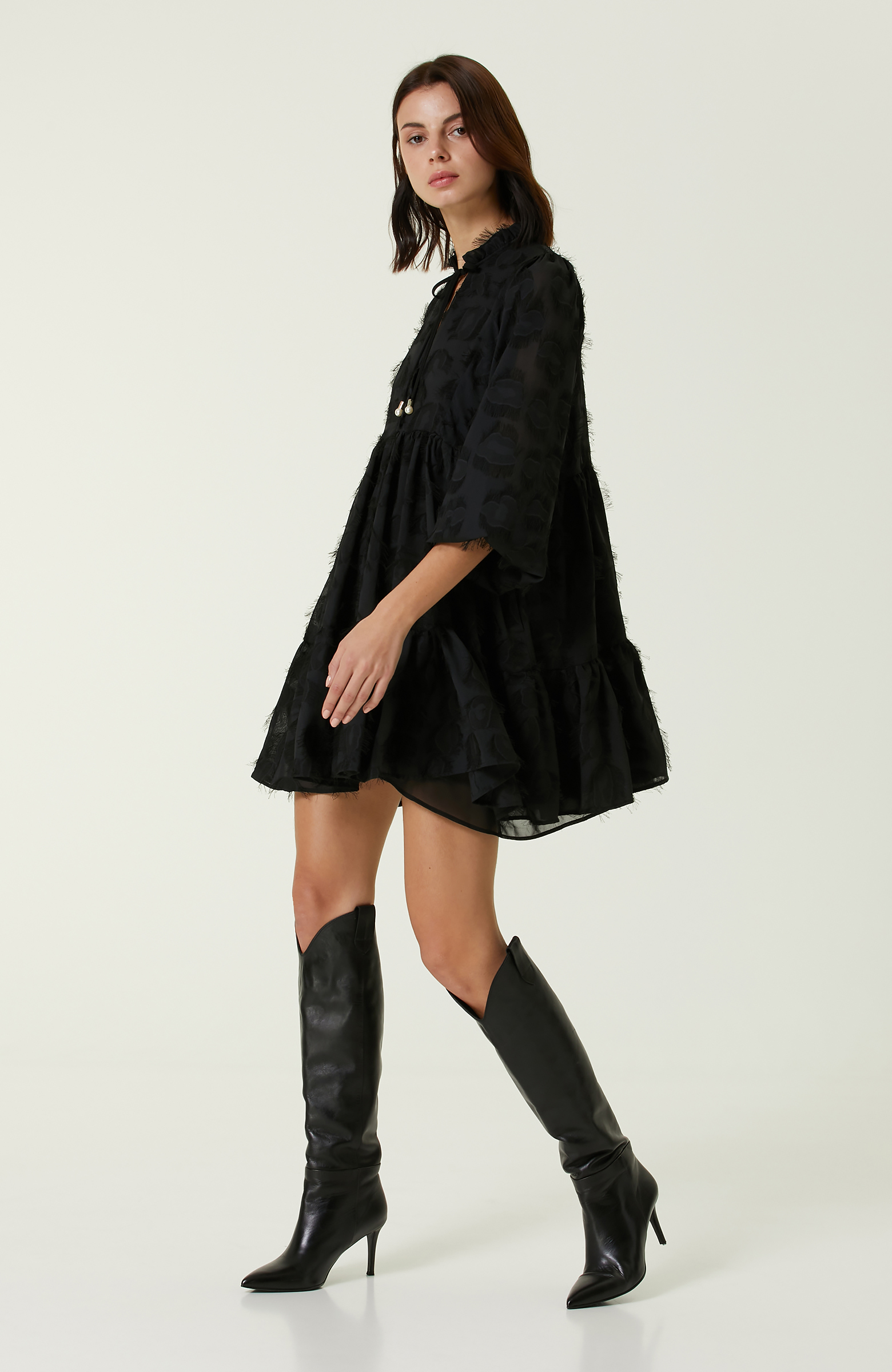 Regular Fit Jakarlı Mini Elbise