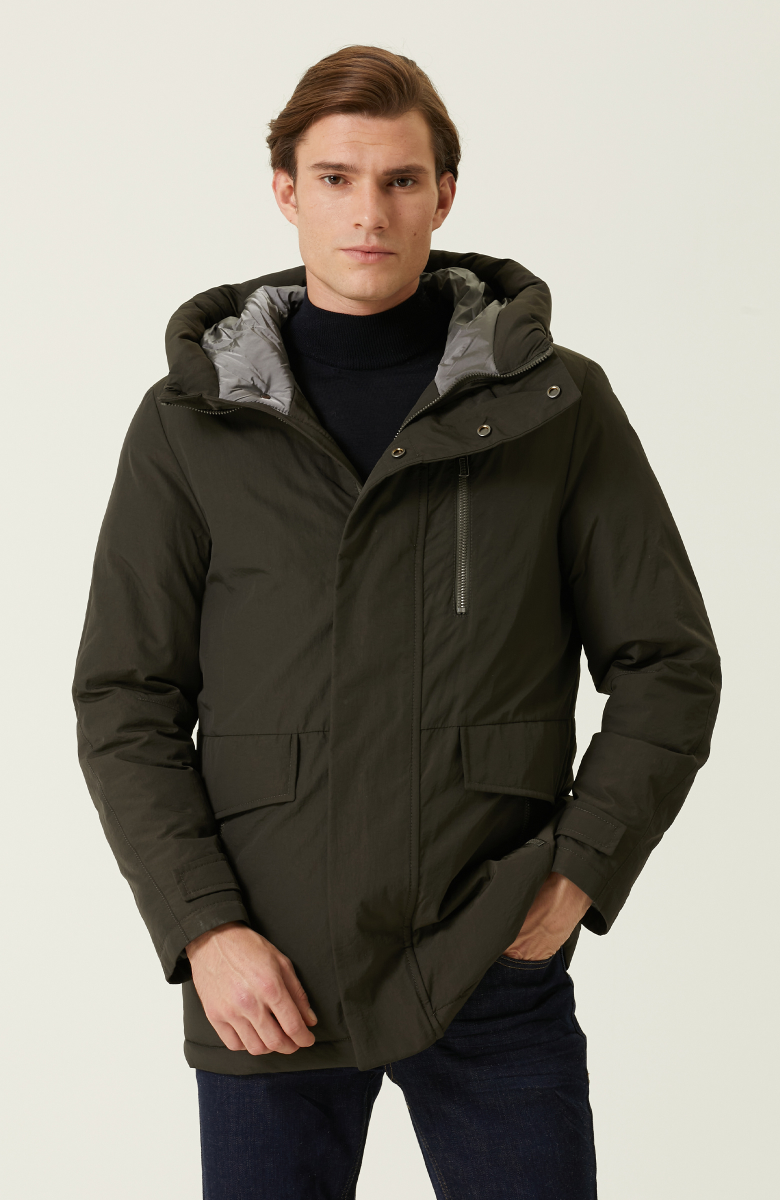 Haki Kapüşonlu Kaban