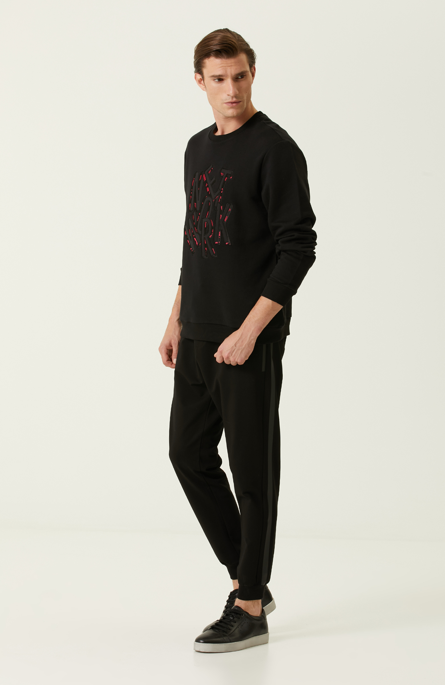 Comfort Fit Siyah Eşofman Altı Comfort Fit Siyah Eşofman Altı