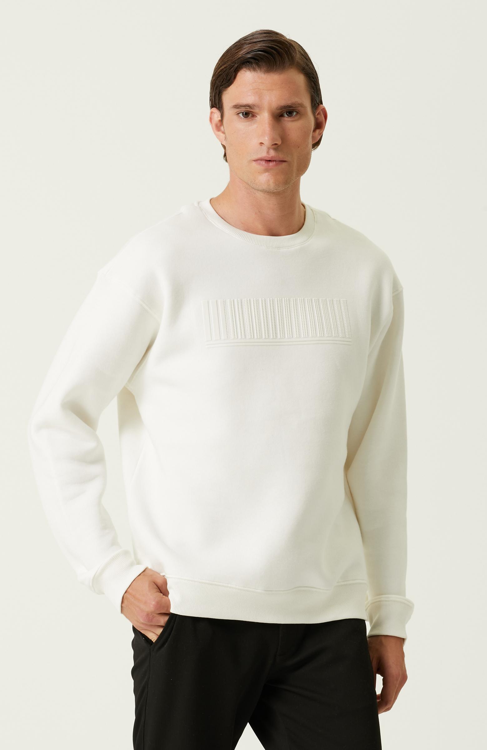 Comfort Fit Ekru Sweatshirt