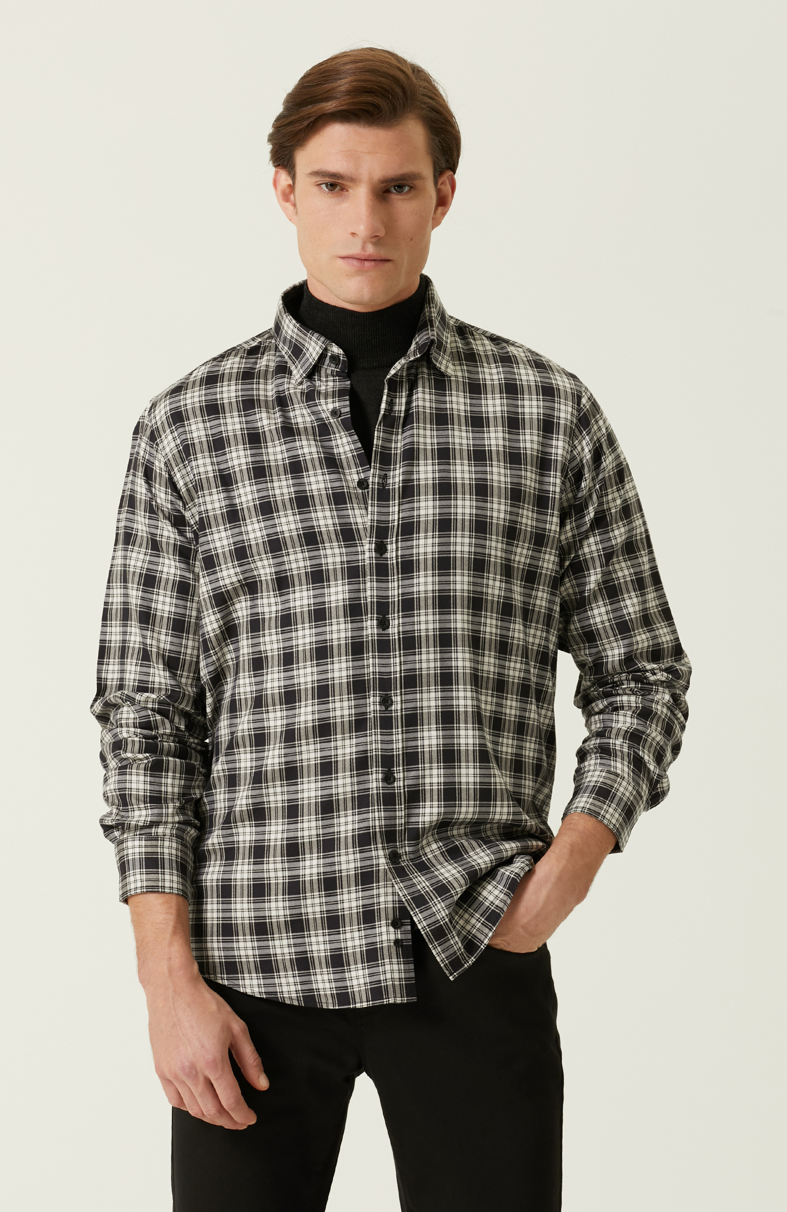 Comfort Fit Siyah Beyaz Gömlek