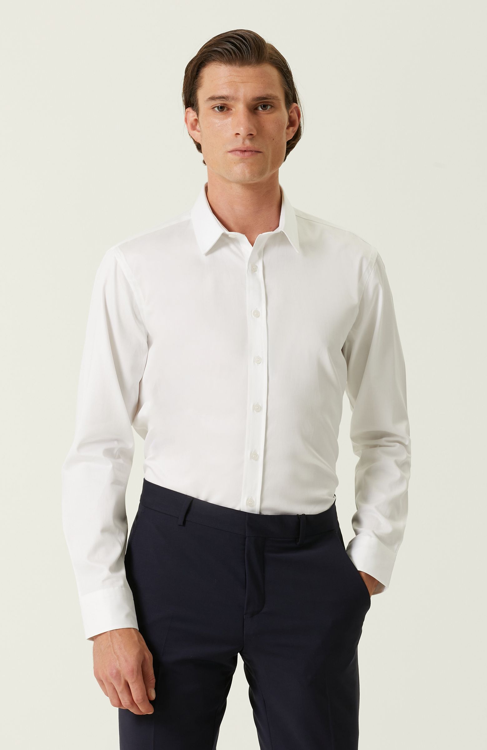 Slim Fit Beyaz Gömlek