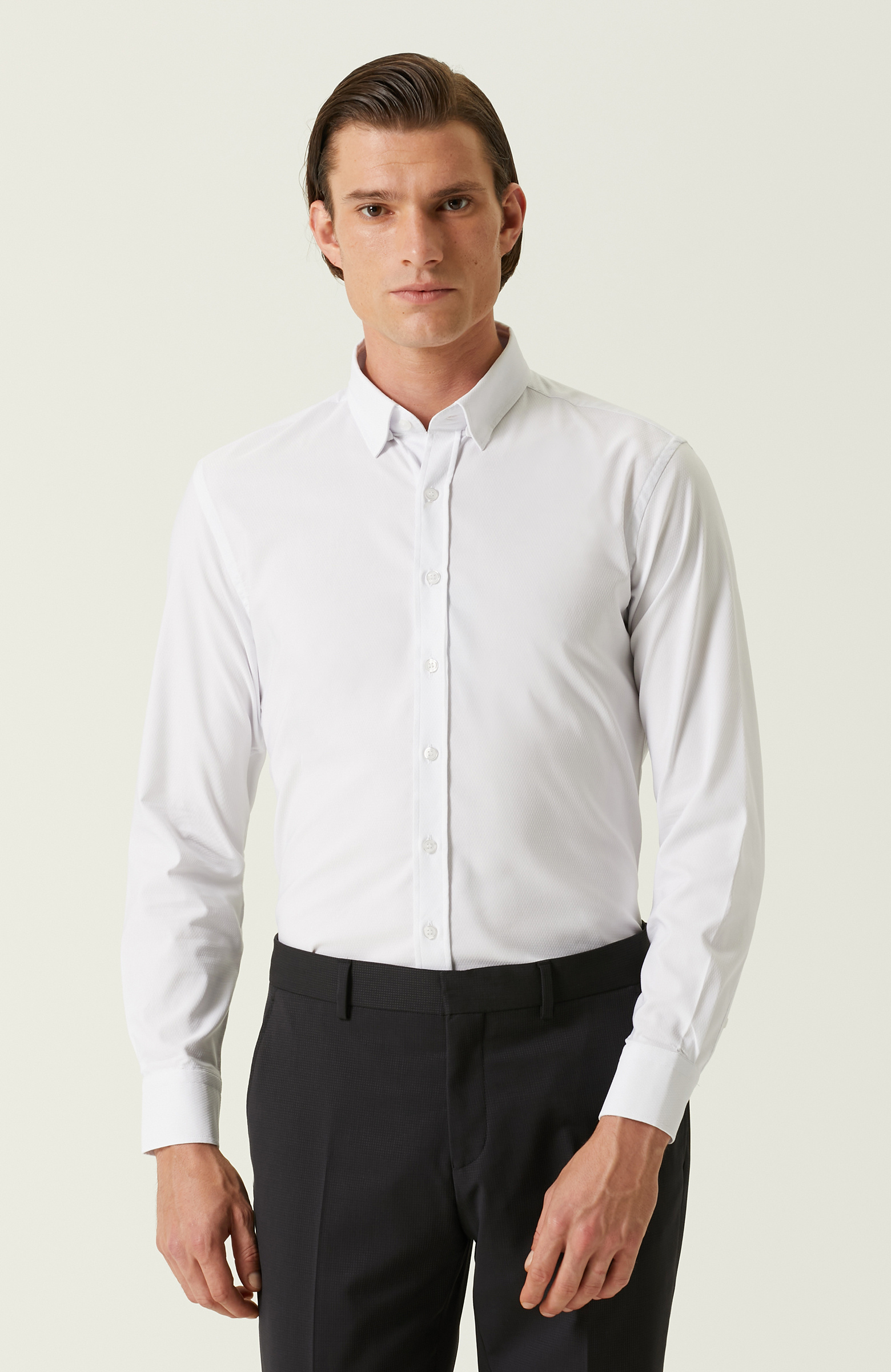 Slim Fit Beyaz Armürlü Gömlek