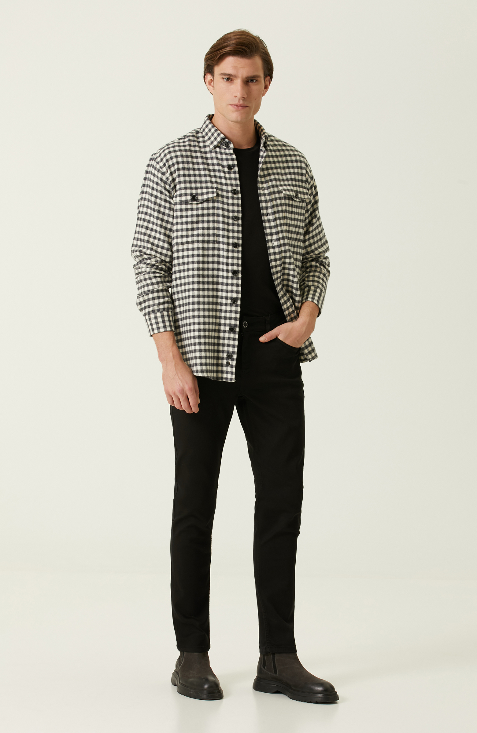 Slim Fit Siyah Denim Pantolon