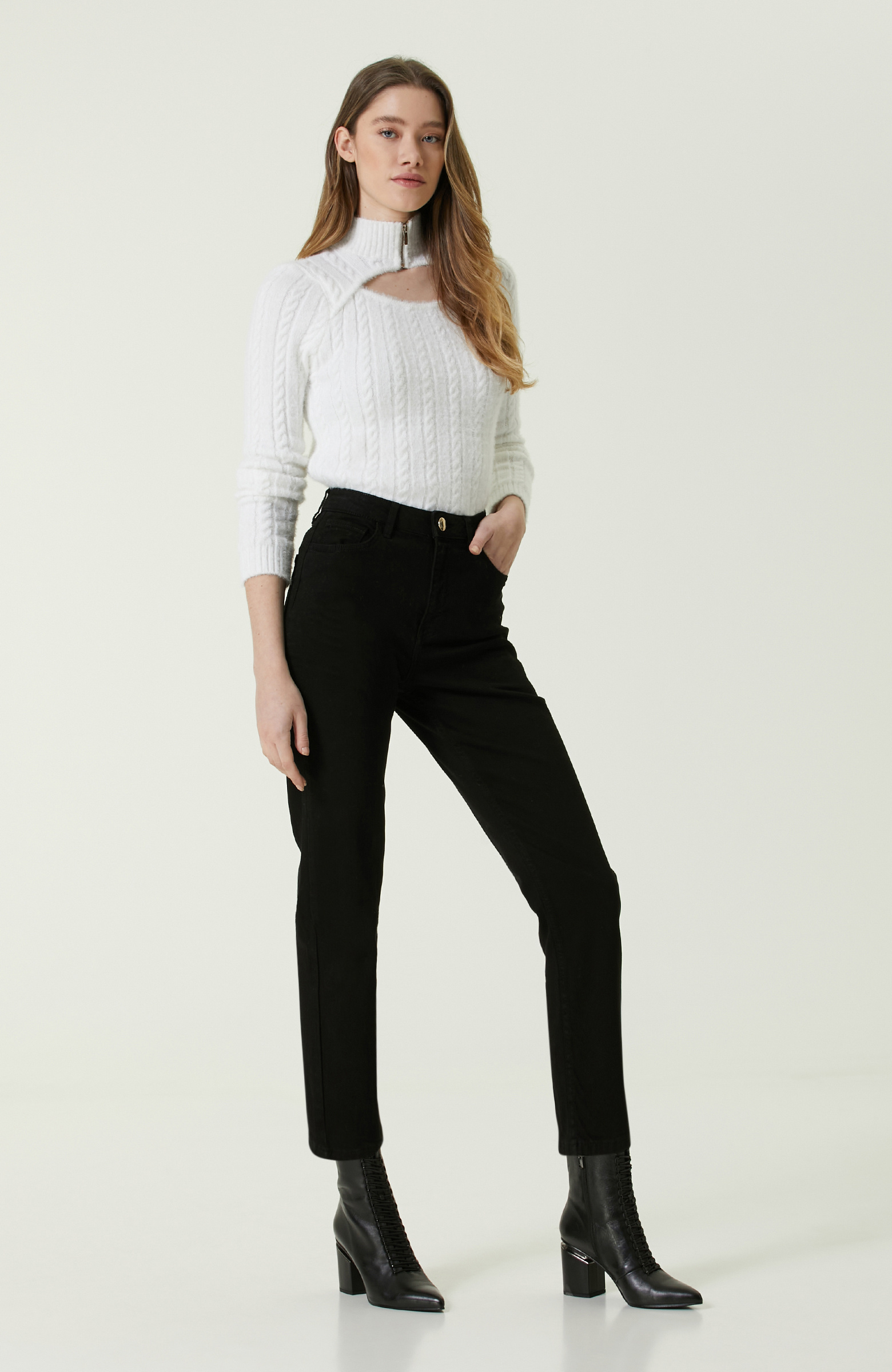 Basic Fit Siyah Denim Pantolon Basic Fit Siyah Denim Pantolon