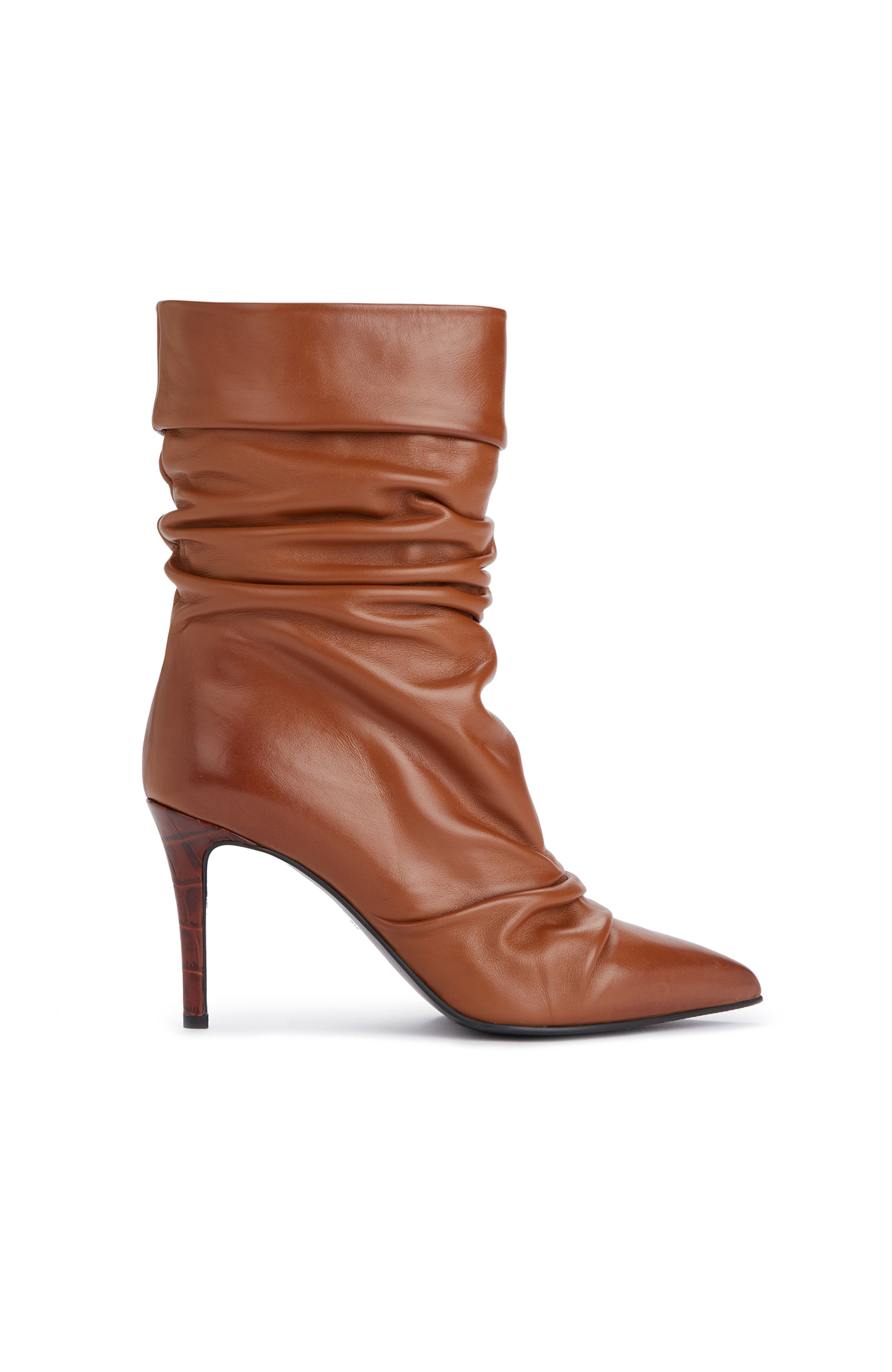 Taba Büzgü Detaylı Topuklu Çizme