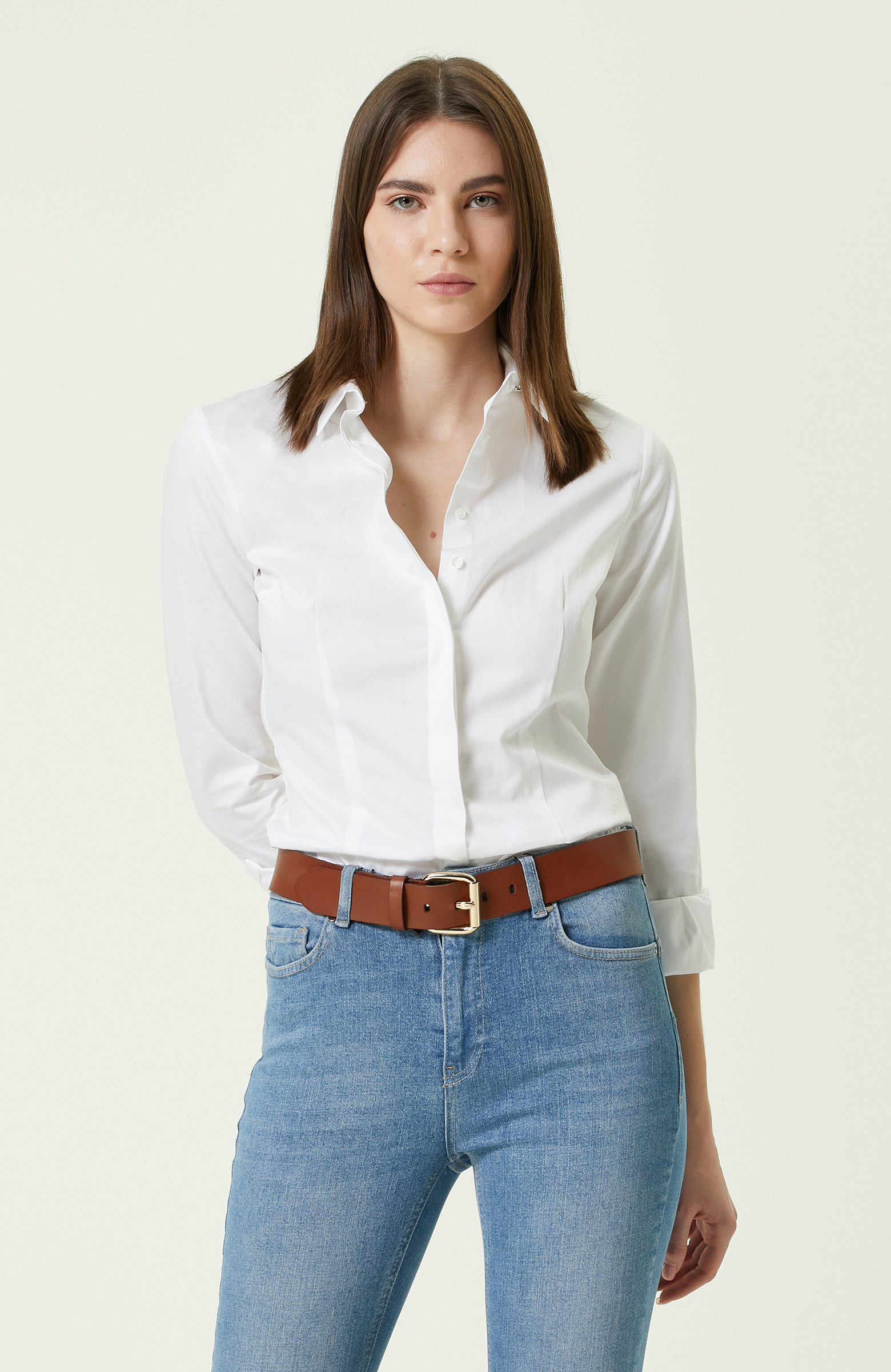 Basic Fit Beyaz Gömlek