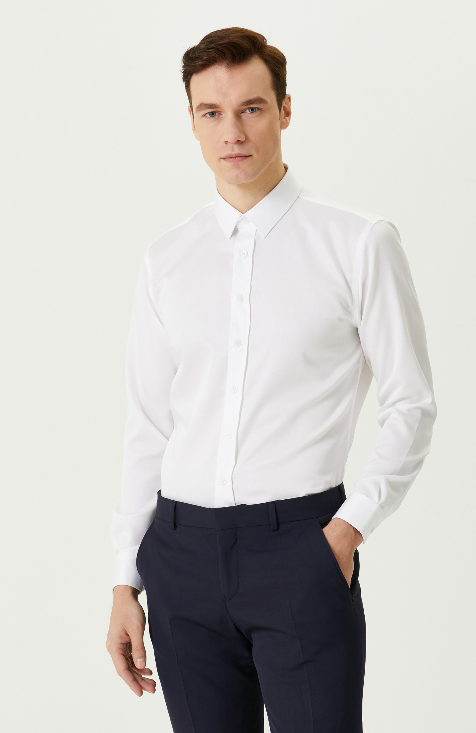 Slim Fit Beyaz Non-iron Gömlek Slim Fit Beyaz Non-iron Gömlek